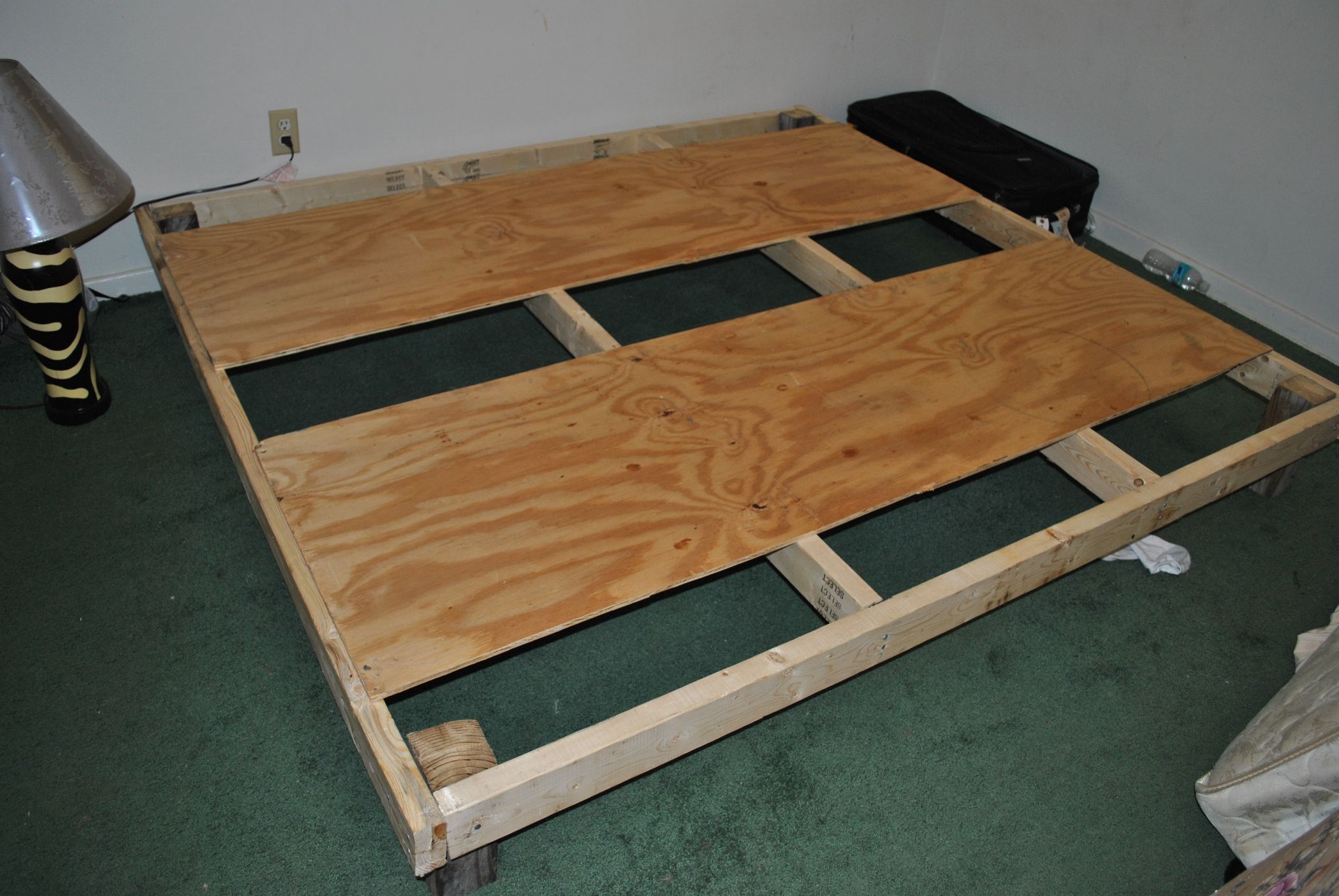 DIY Bed Frame for Less Than $30 : 6 Steps - Instructables