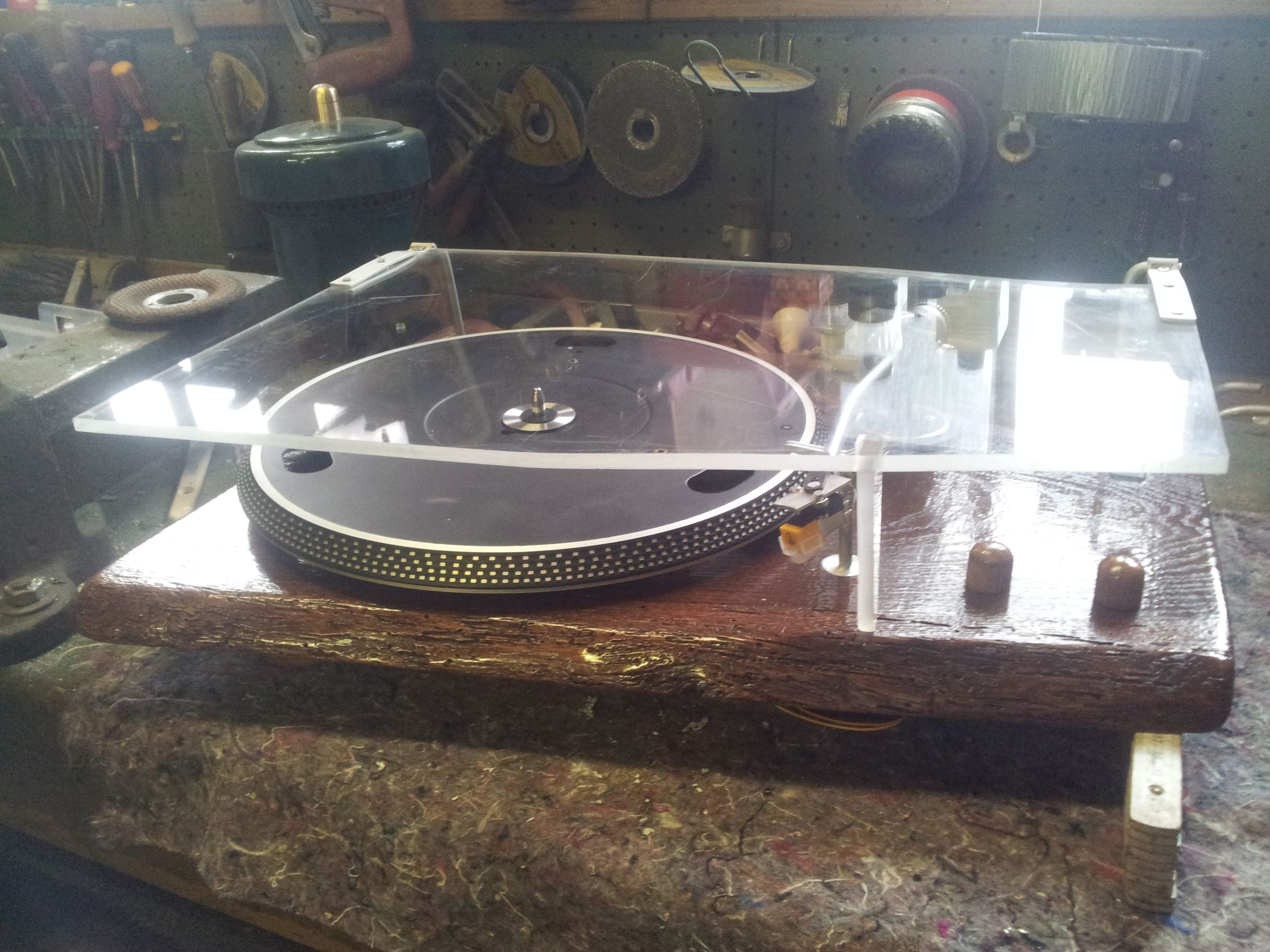 Turntable Made of 100y Old German Oak : 8 Steps (with Pictures ...