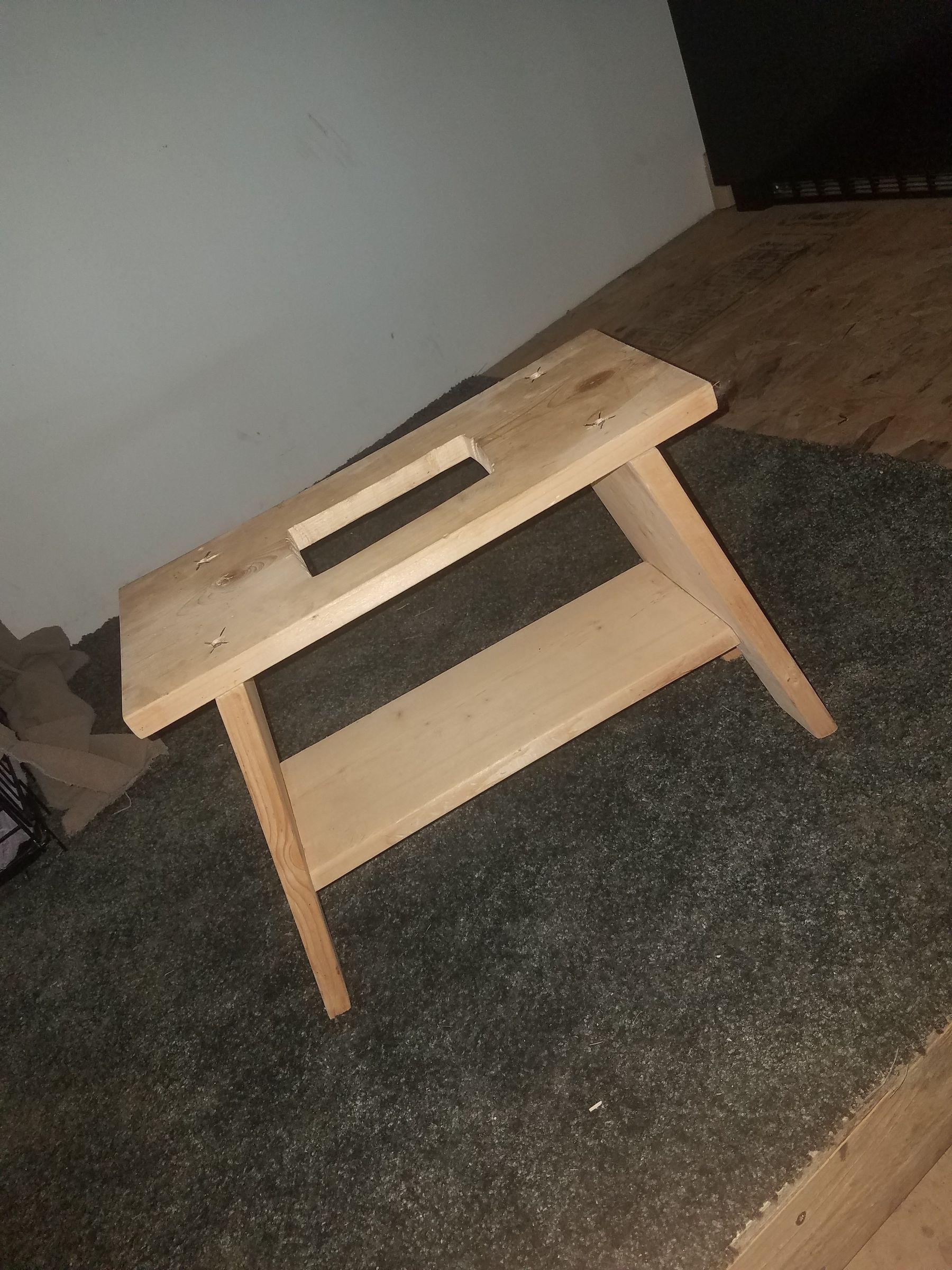 How to Build a Wooden Stool : 4 Steps - Instructables