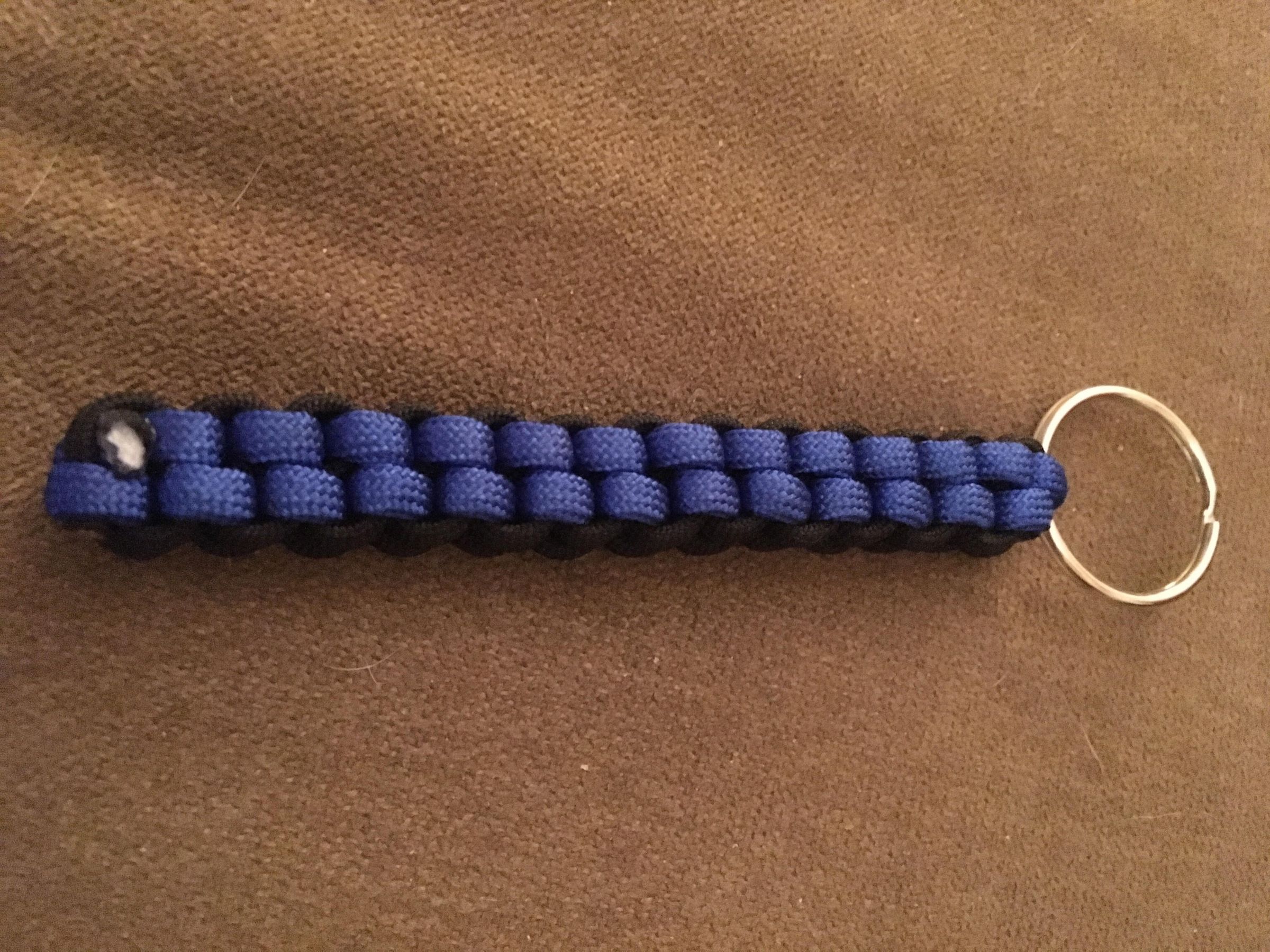 How to Make a Box Knot Keychain Out of Paracord : 11 Steps - Instructables