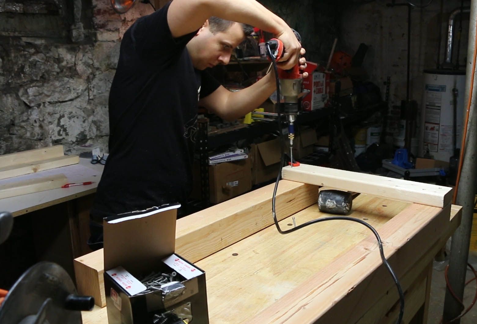 Simple & Sturdy Workbench : 7 Steps (with Pictures) - Instructables