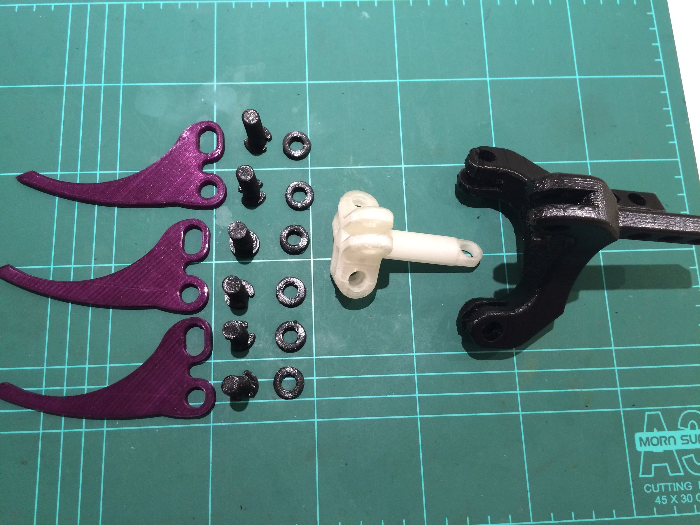 Black Ram Hand (Robotic/Prosthetic Hybrid) : 8 Steps (with Pictures ...