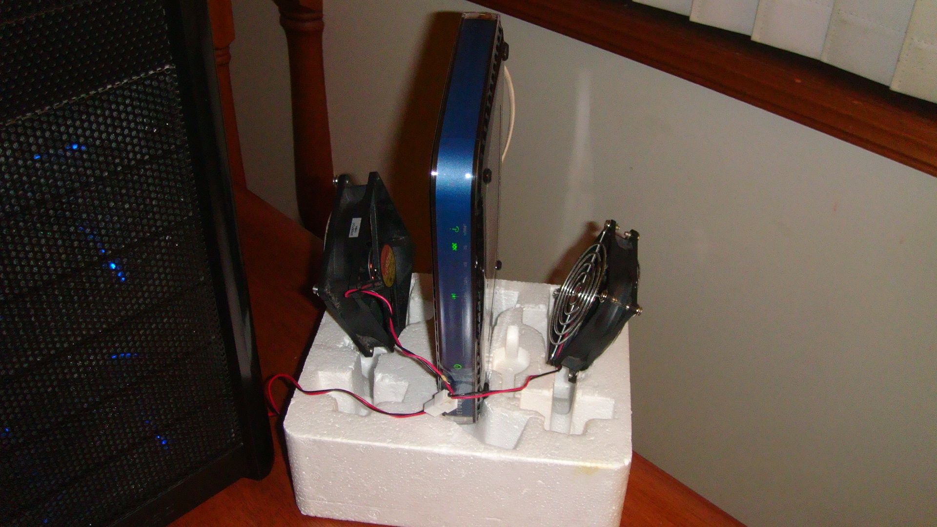 Netgear Dgnd3300 Modem/router Cooling Fans Mod (does Not Void ...