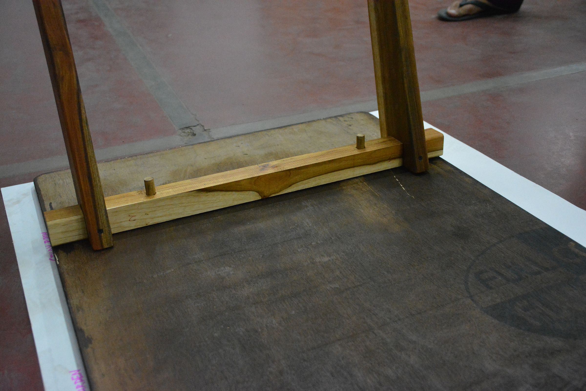 Easy to Make Wooden Table : 18 Steps (with Pictures) - Instructables
