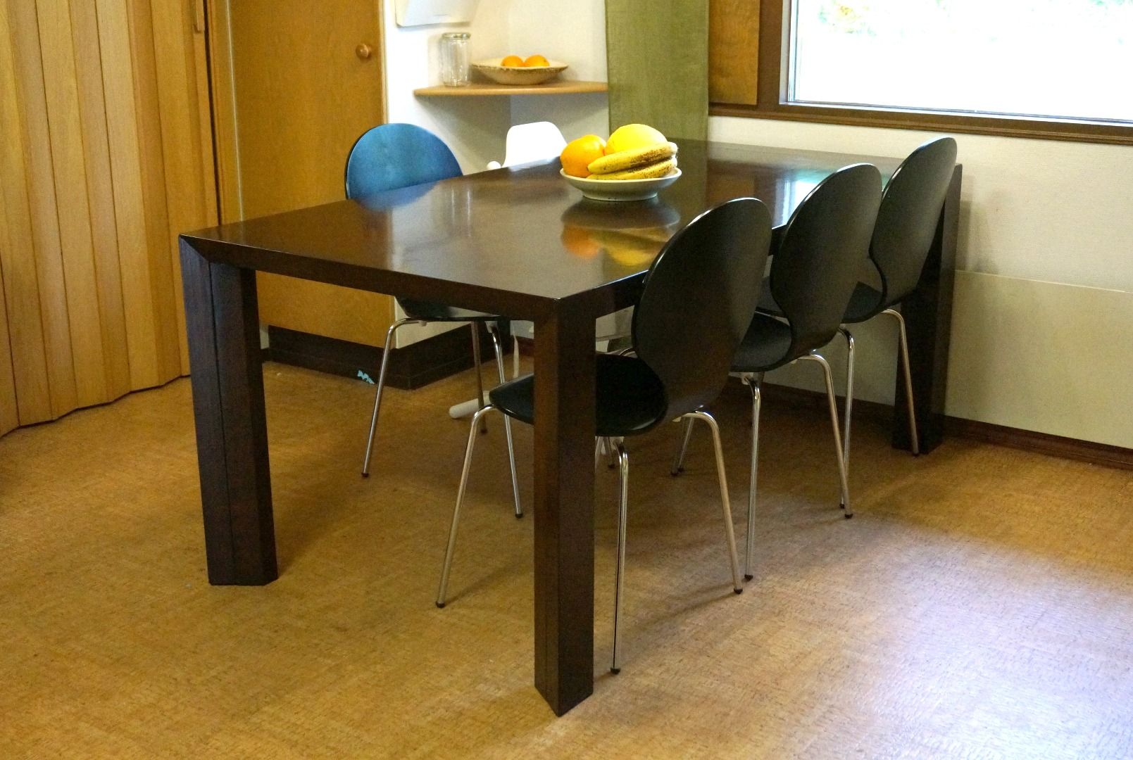 Extendable Dining Table With Extra Leg Room : 4 Steps (with Pictures ...