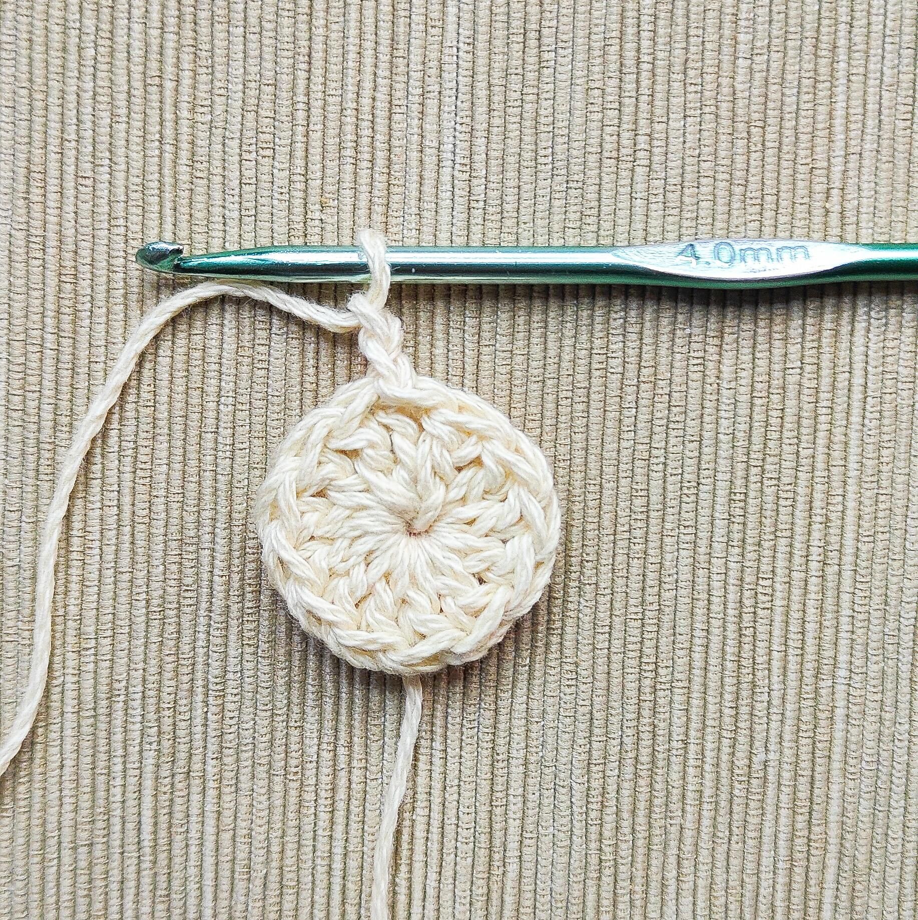 Easy Crochet Snowflake Doily : 8 Steps (with Pictures) - Instructables