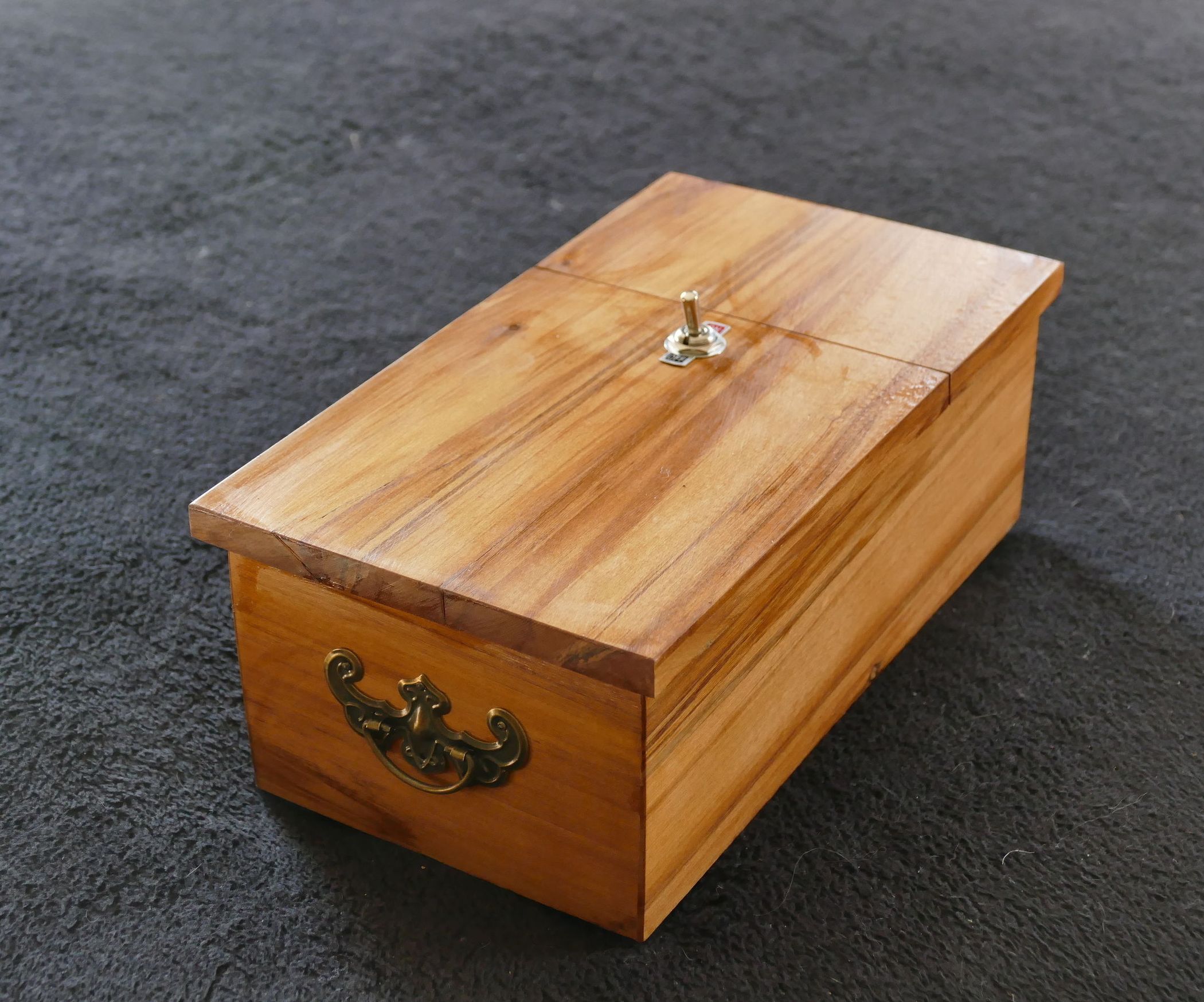 Useless Box : 3 Steps (with Pictures) - Instructables