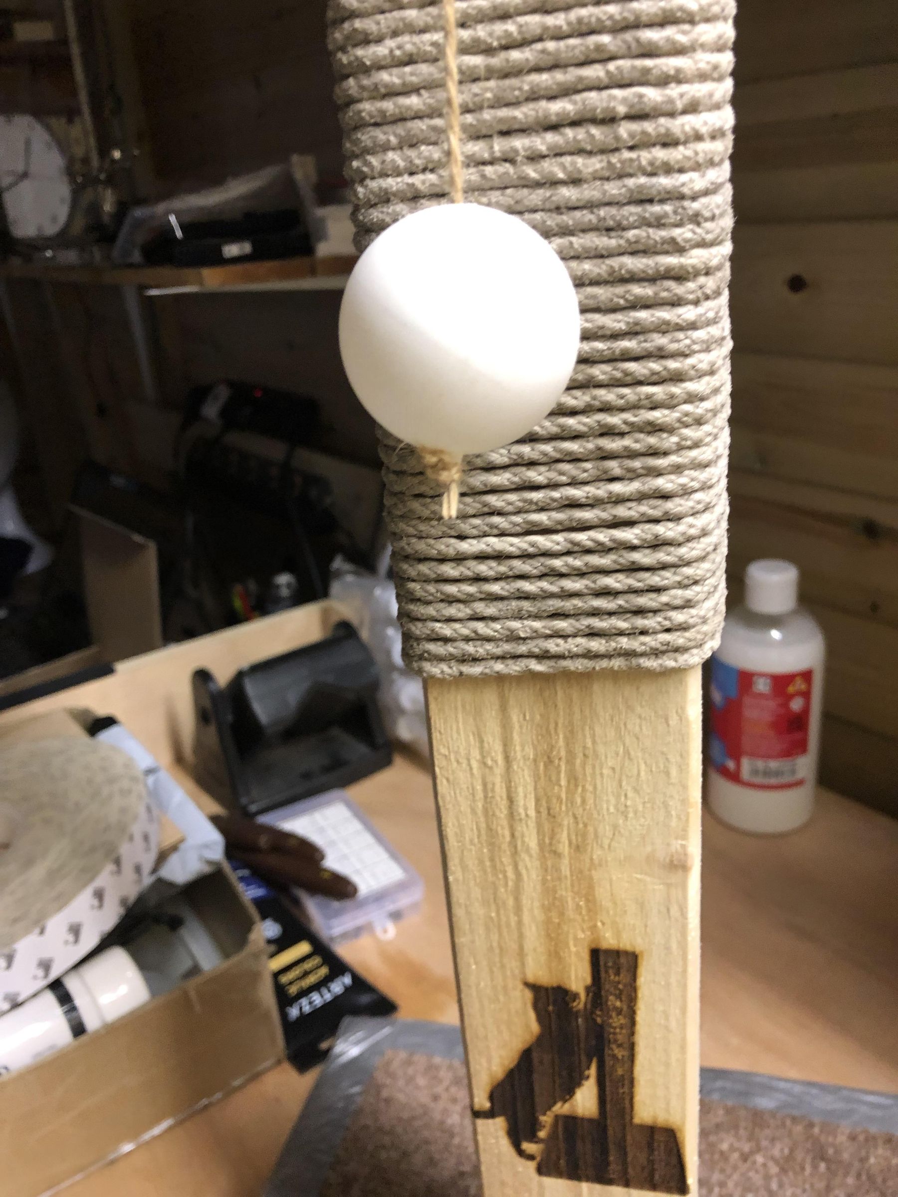 Ultimate Cat Laser Toy With Scratching Post. : 7 Steps (with Pictures ...