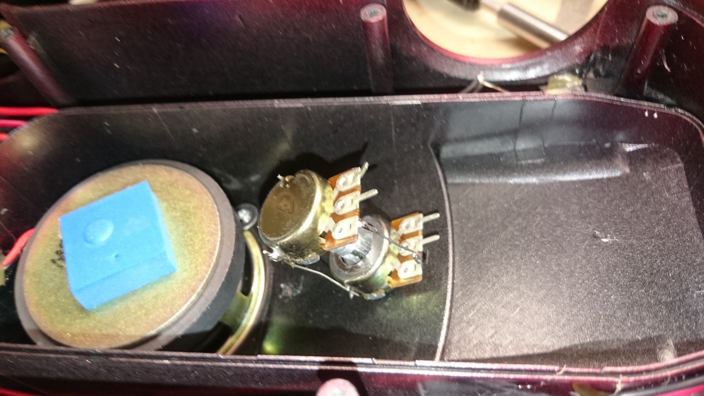 Hack Digital Radio, Replace the Volume Control : 5 Steps - Instructables