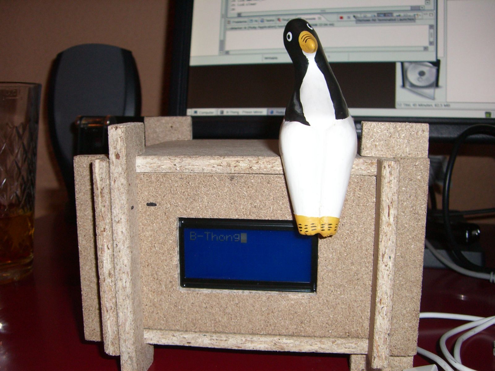 LcdMarker, a Lcd Device and Its Case Made of Wood : 5 Steps - Instructables