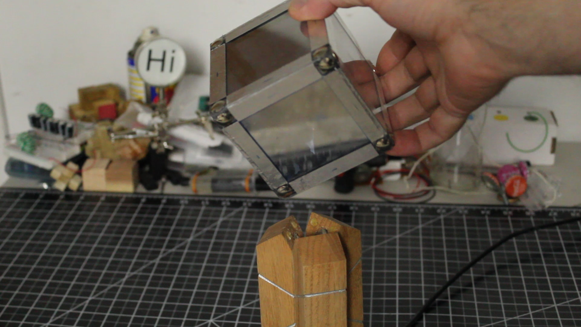 Make an EASY Infinity Mirror Cube | NO 3D Printing and NO Programming ...