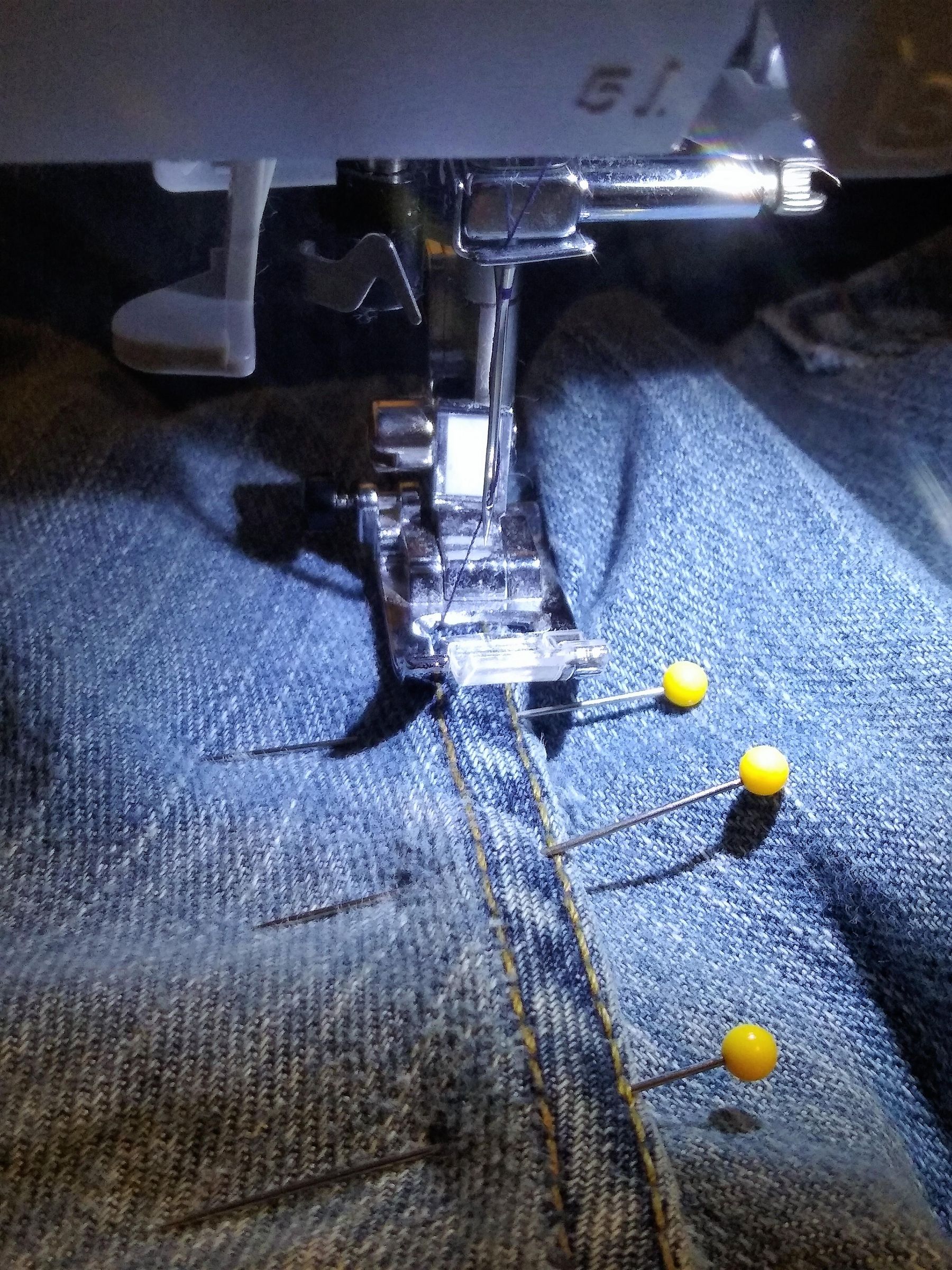 Fastest Pants Tear Fix : 6 Steps - Instructables