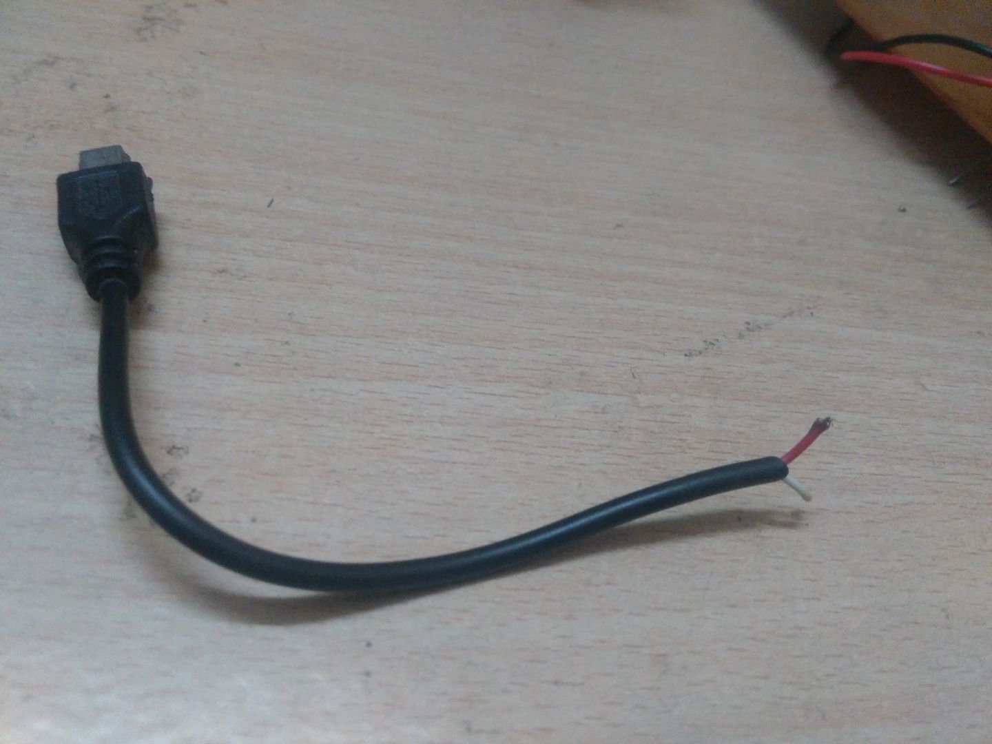 Portable Wind Generator As a Cell Phone Charger : 7 Steps (with ...