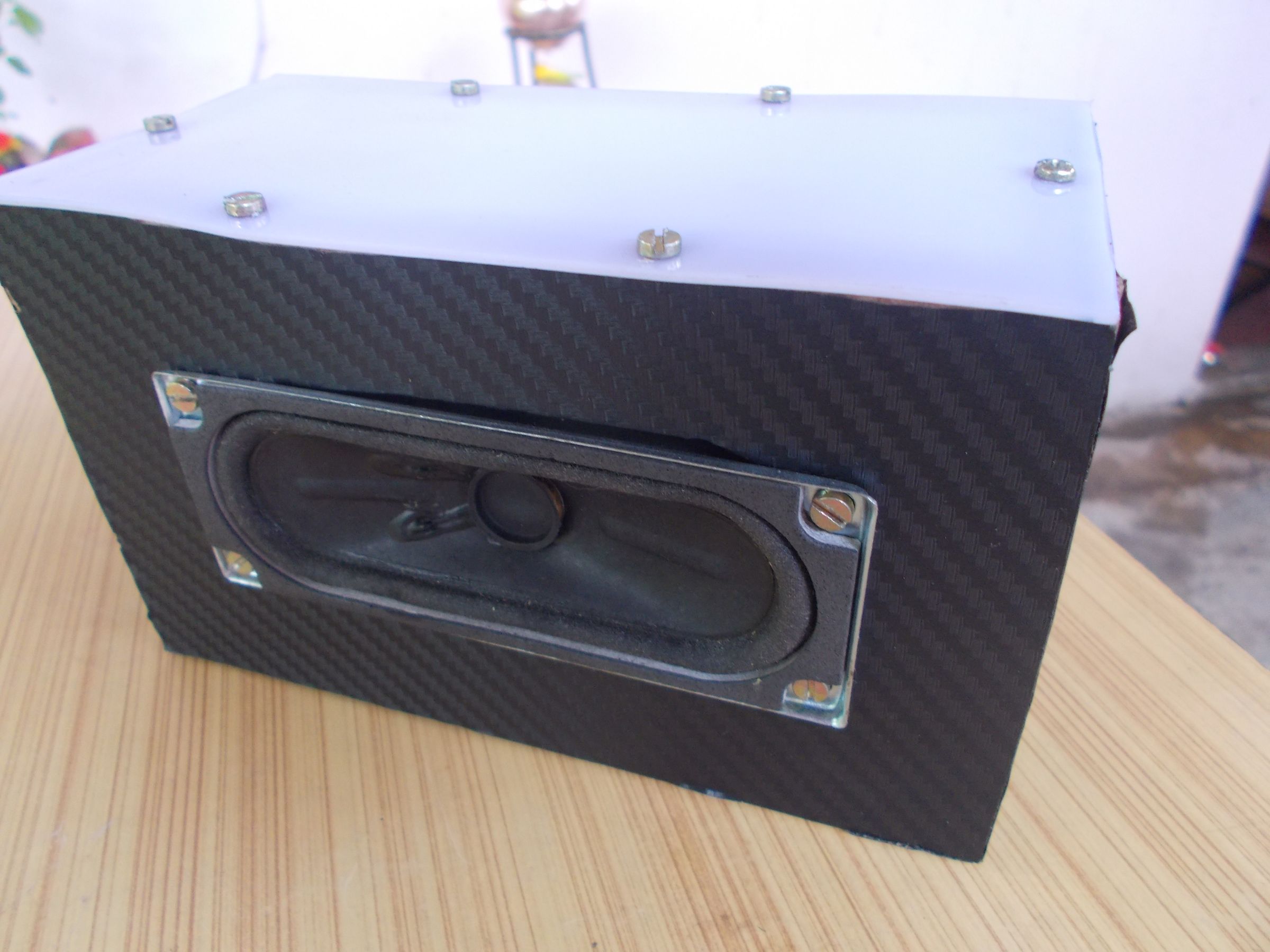 Bluetooth Speaker With Music Visualizer : 10 Steps (with Pictures) - Instructables