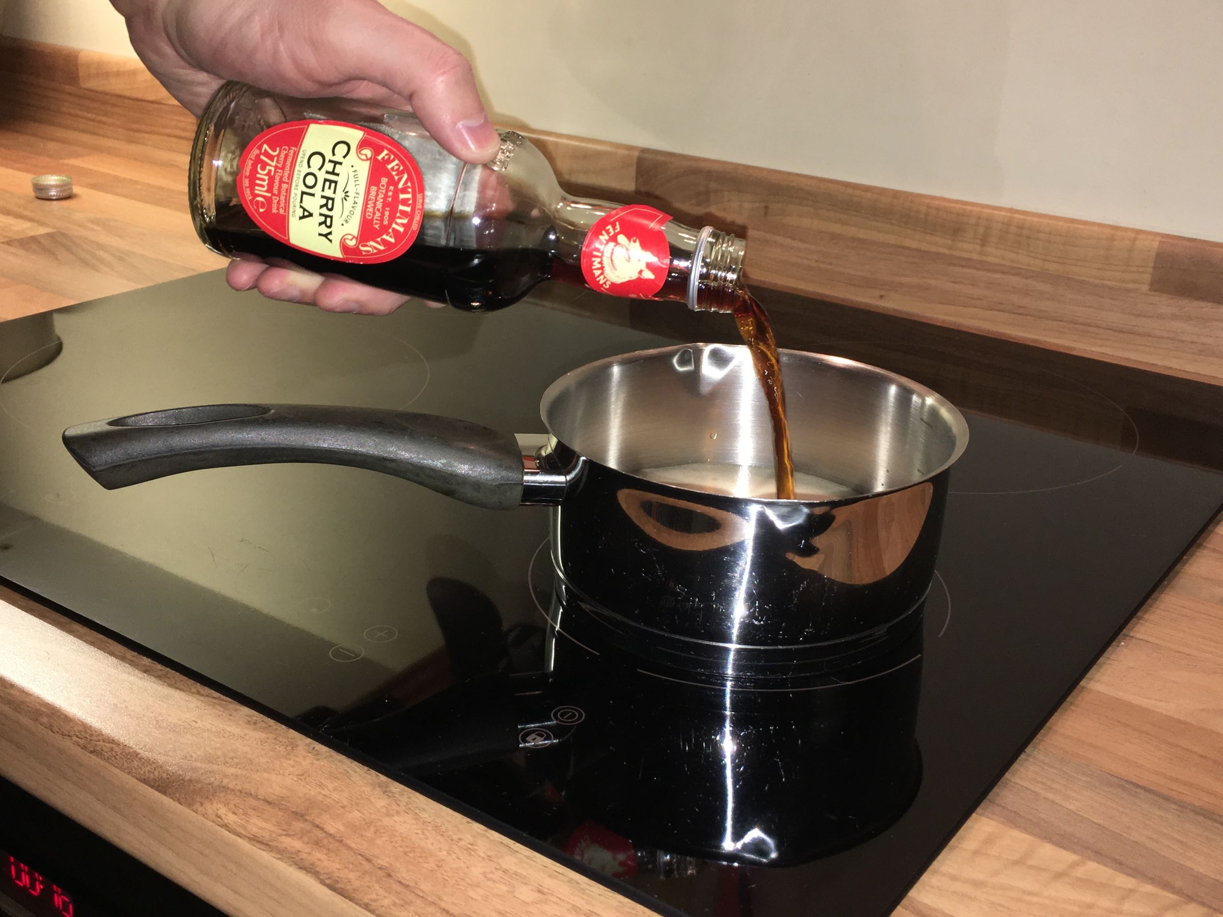 The Ultimate Coke Float With Coca Cola Flavoured Ice Cream : 5 Steps ...