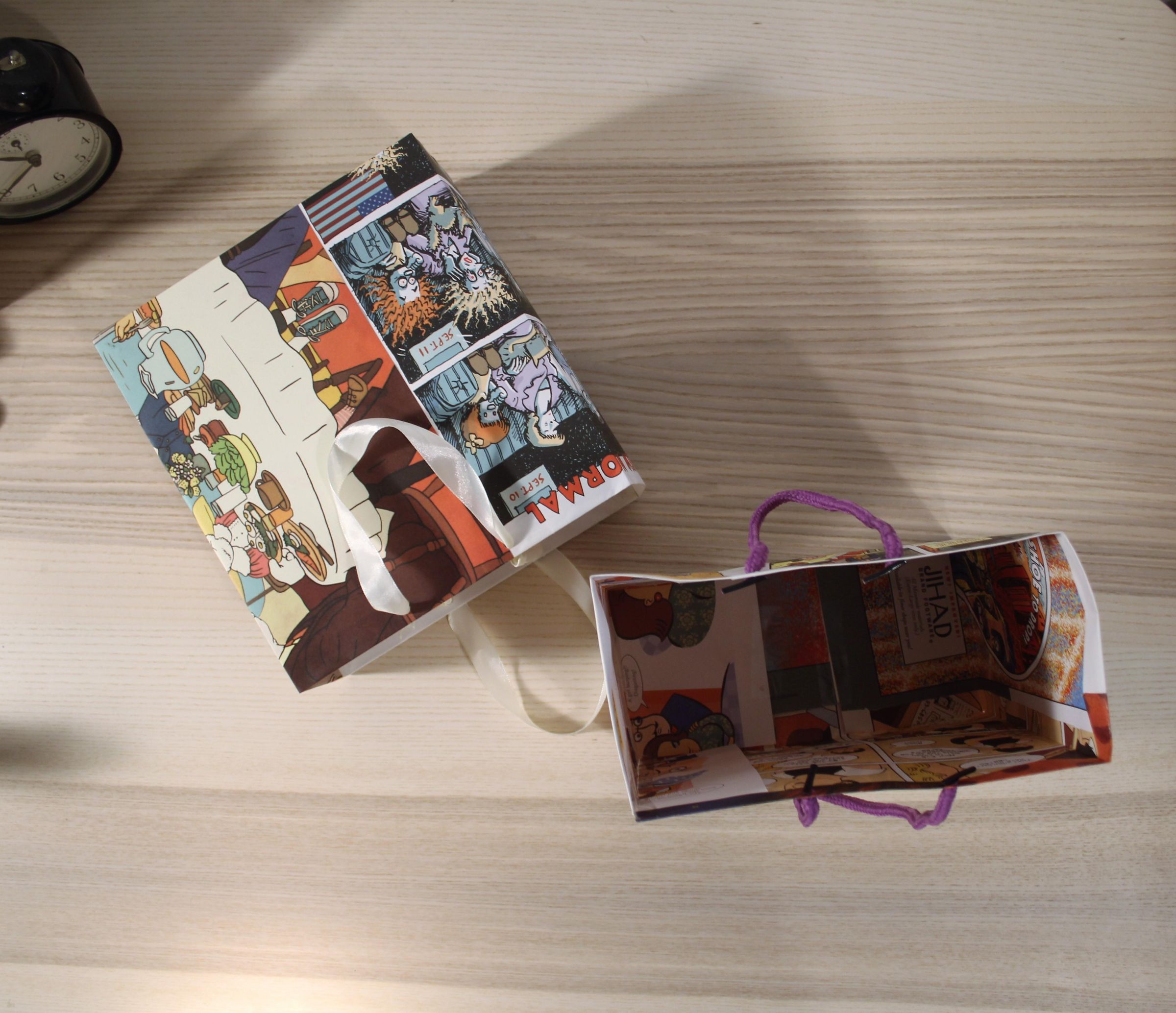 Easy Gift Bag Made of Comic Books : 8 Steps (with Pictures) - Instructables