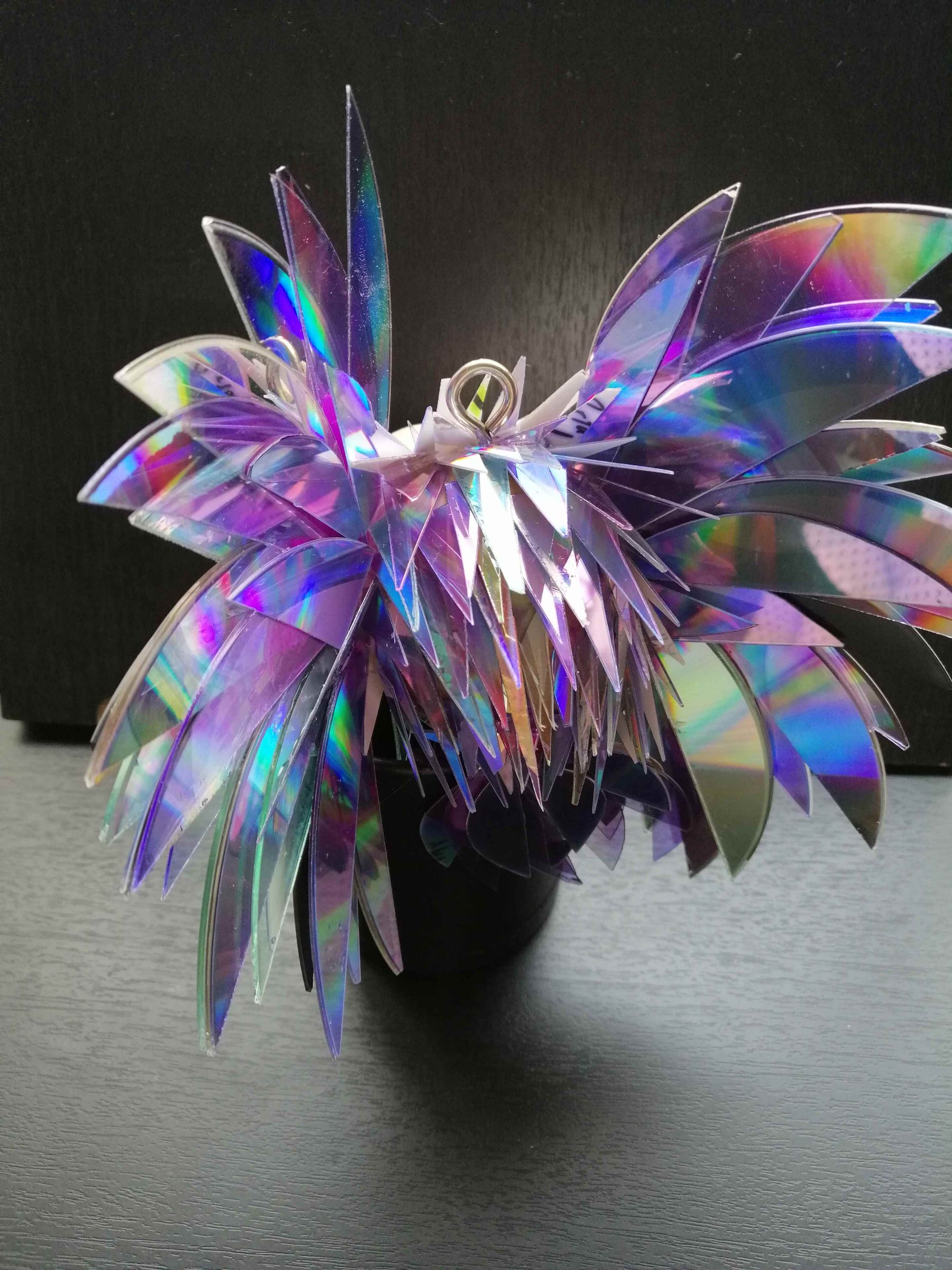 Broken CD Bird : 12 Steps (with Pictures) - Instructables