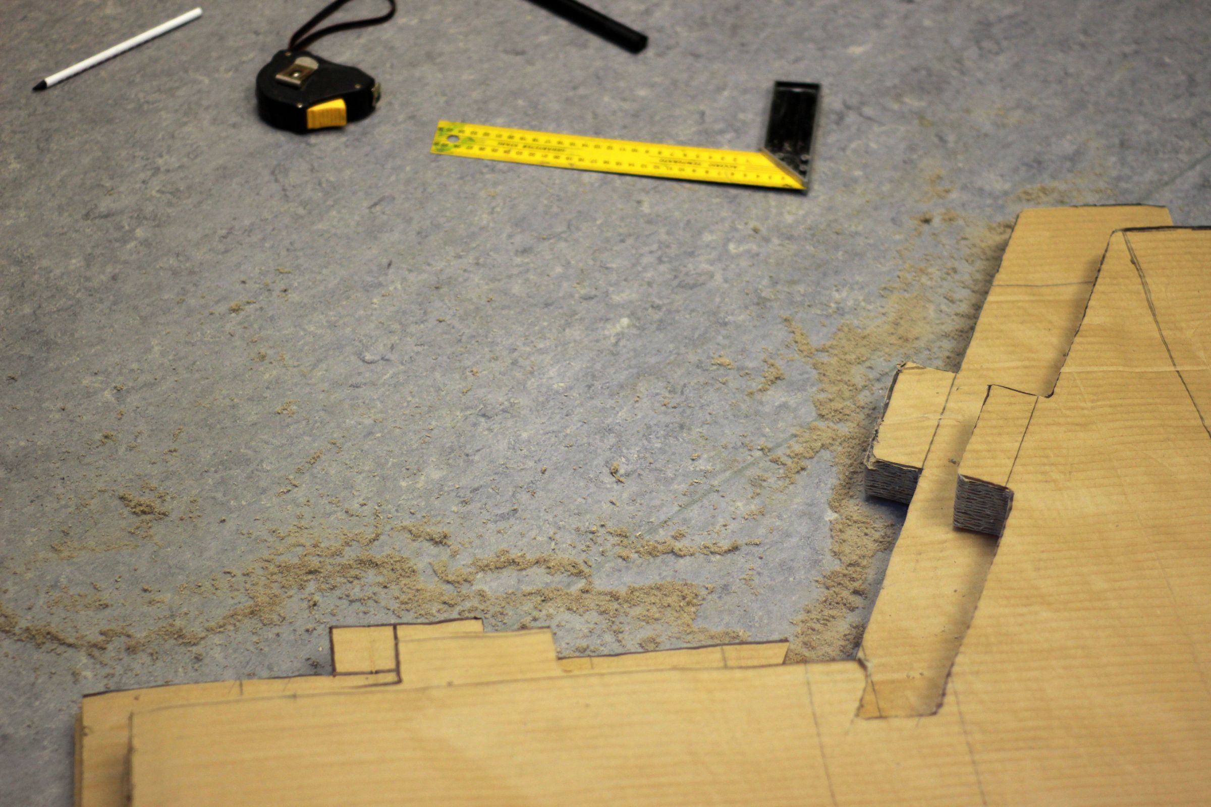 Cardboard Couch : 10 Steps (with Pictures) - Instructables