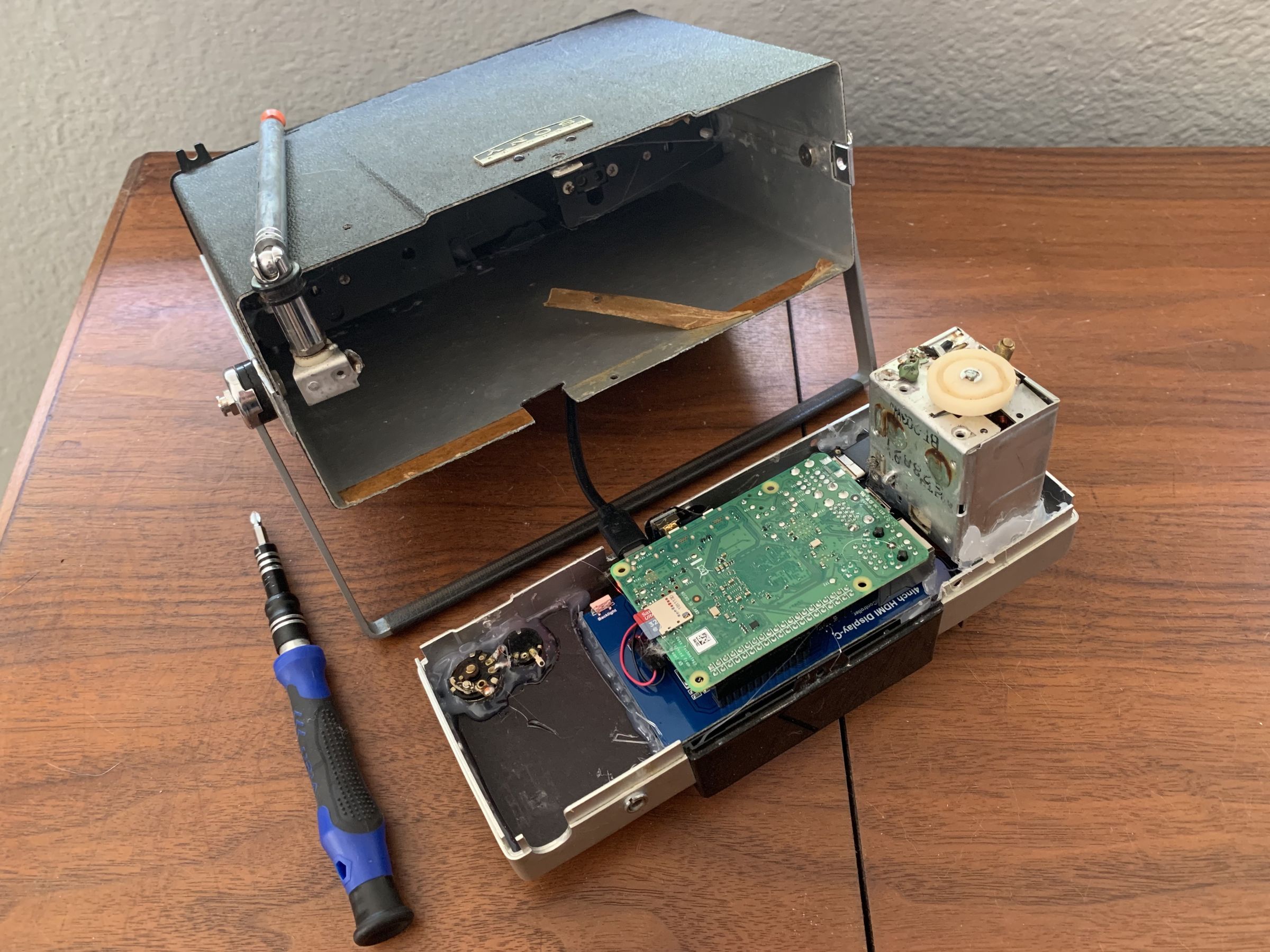 Retro TV With Raspberry Pi : 5 Steps (with Pictures) - Instructables