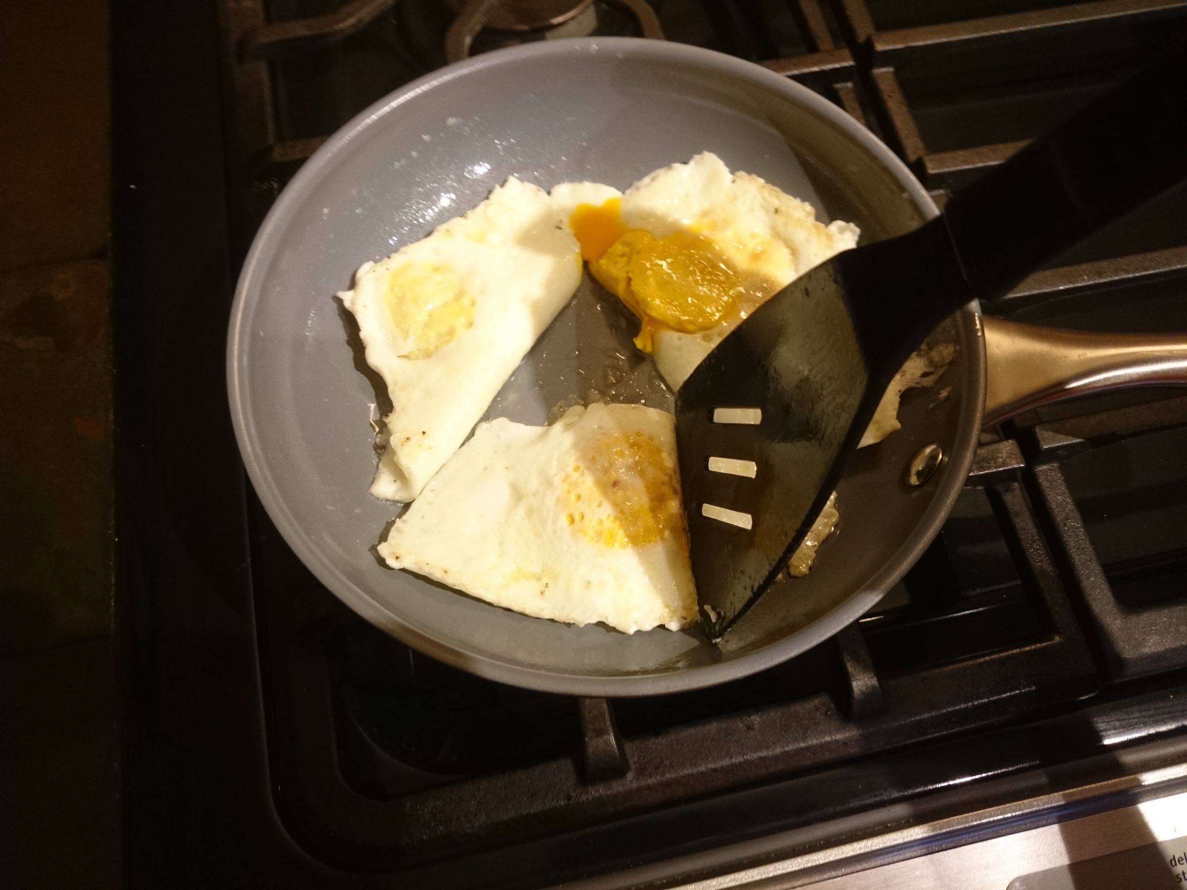 How to Cook Amazing Fried Eggs : 9 Steps - Instructables