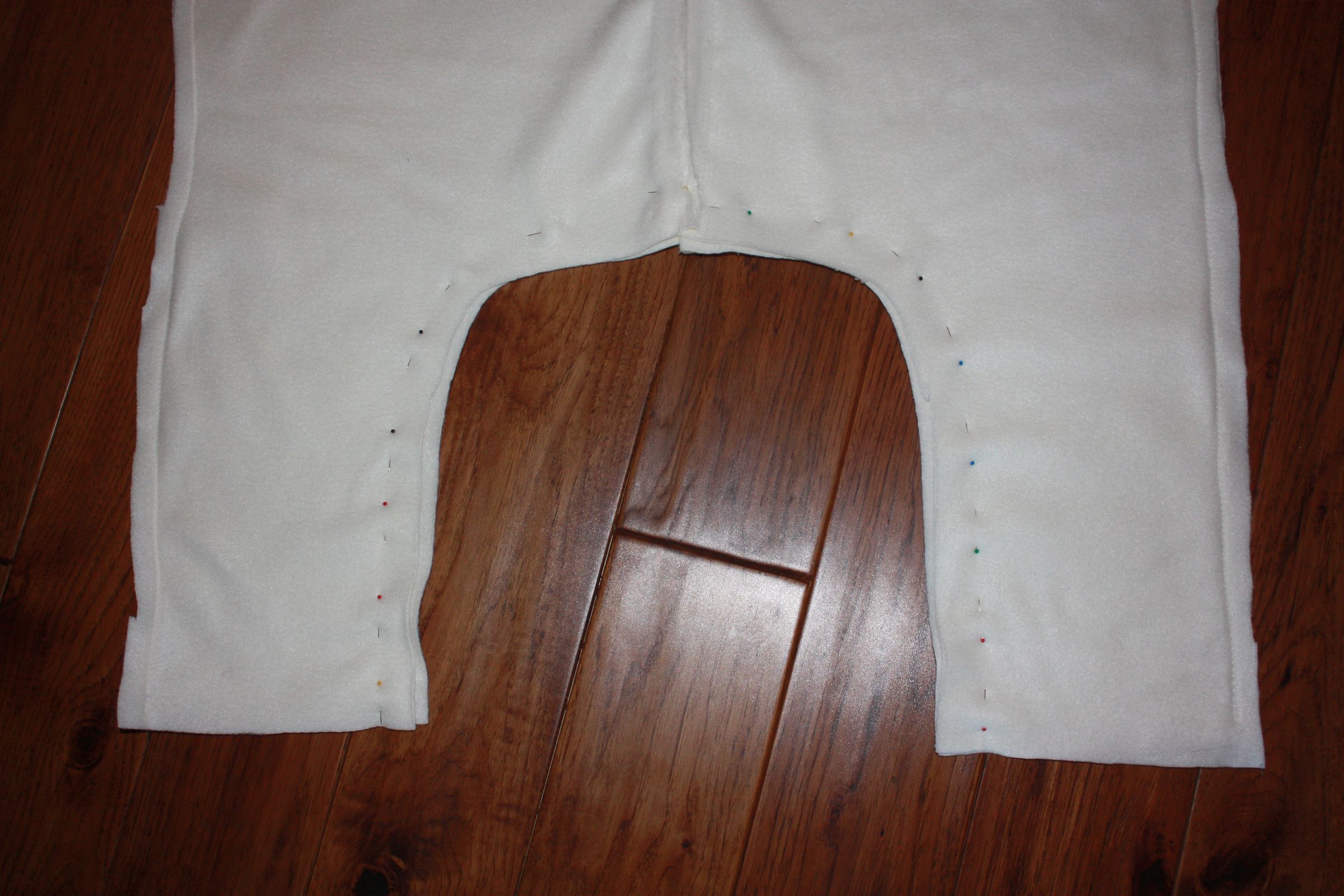 "Snuggie" Character Costume : 19 Steps (with Pictures) - Instructables