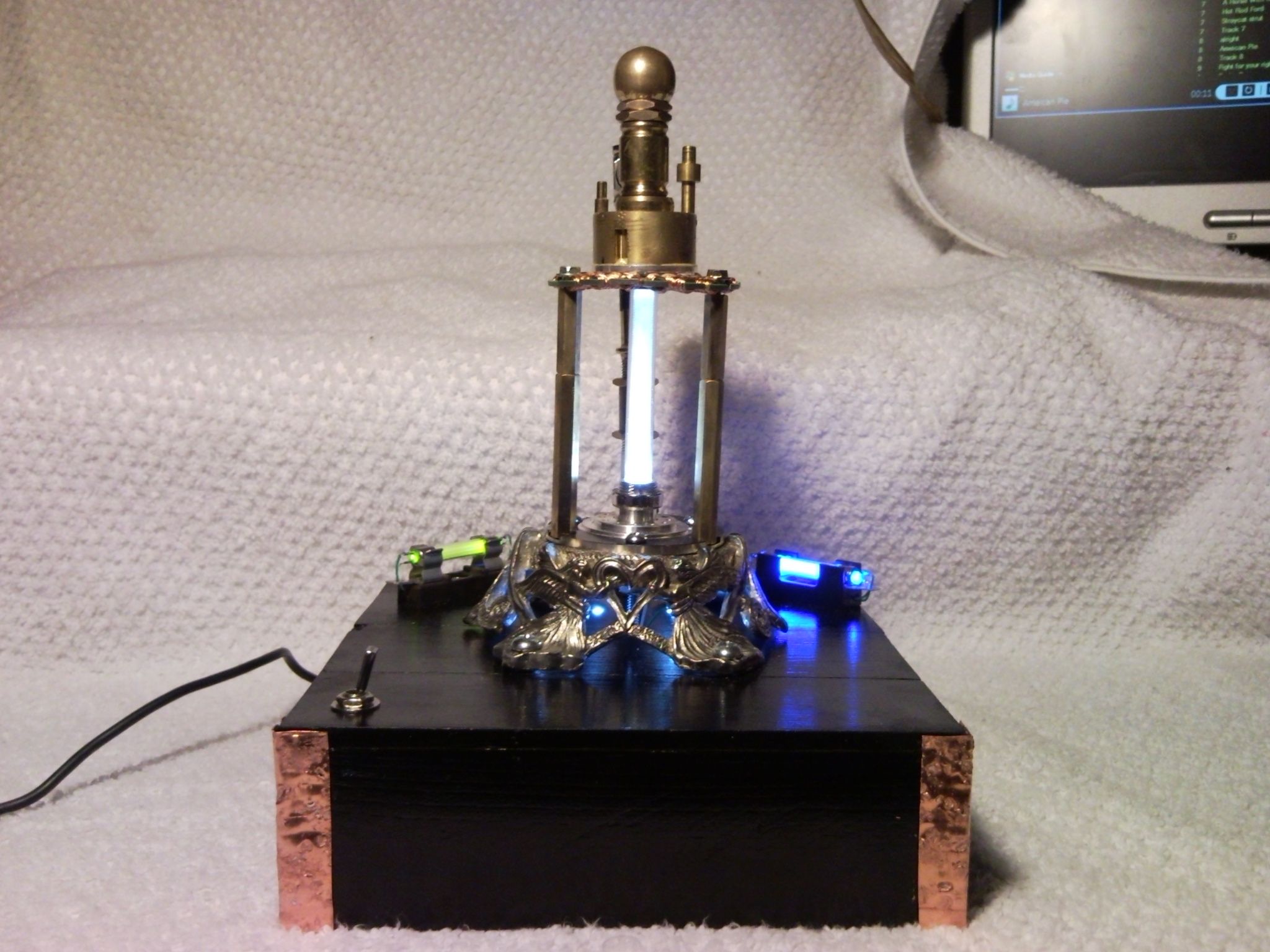 Tesla's Angelpunk Desk Lamp Night Light : 9 Steps - Instructables