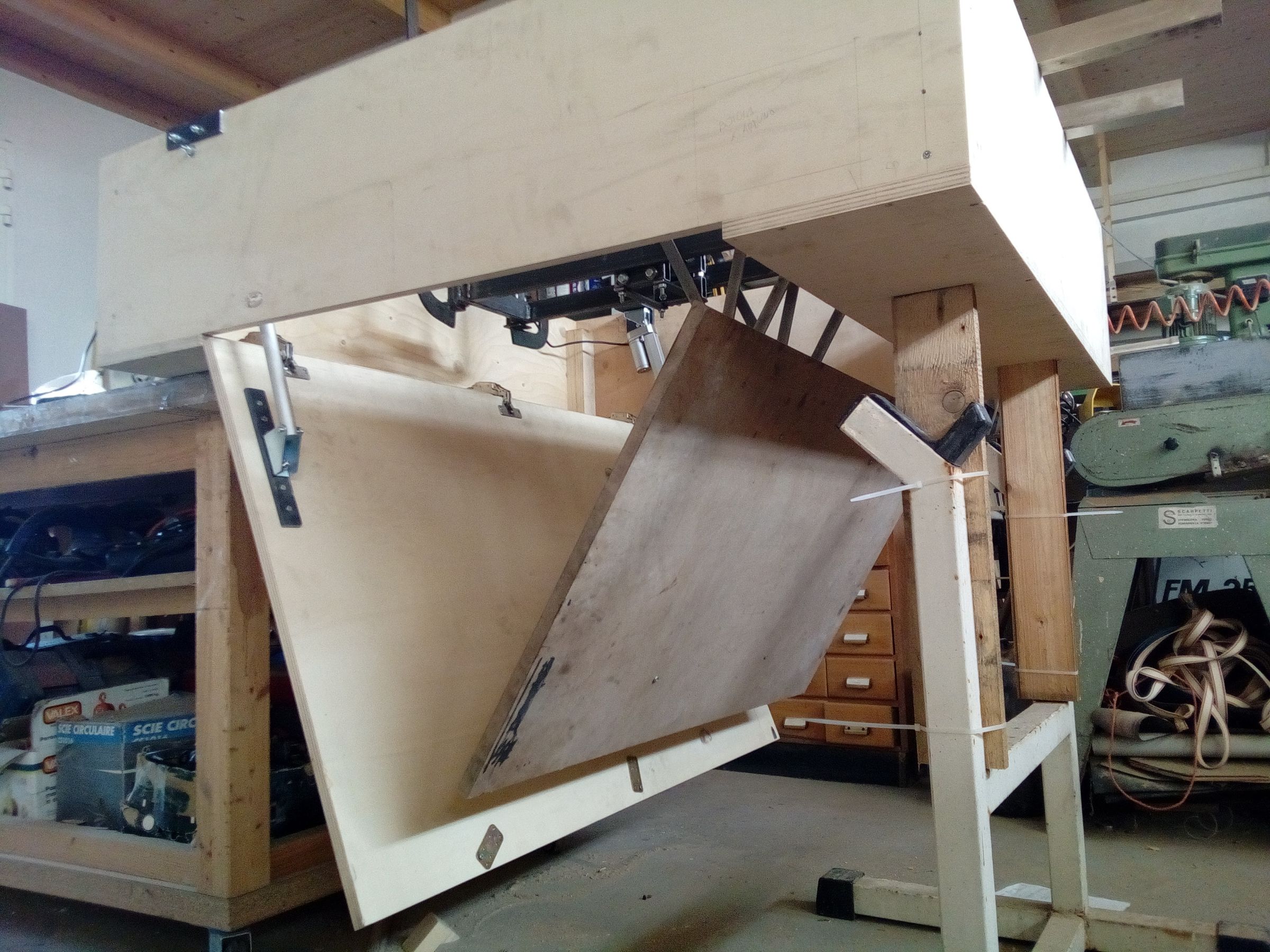 TV LCD 48" Motorized Lift Down Ceiling System : 13 Steps (with Pictures ...
