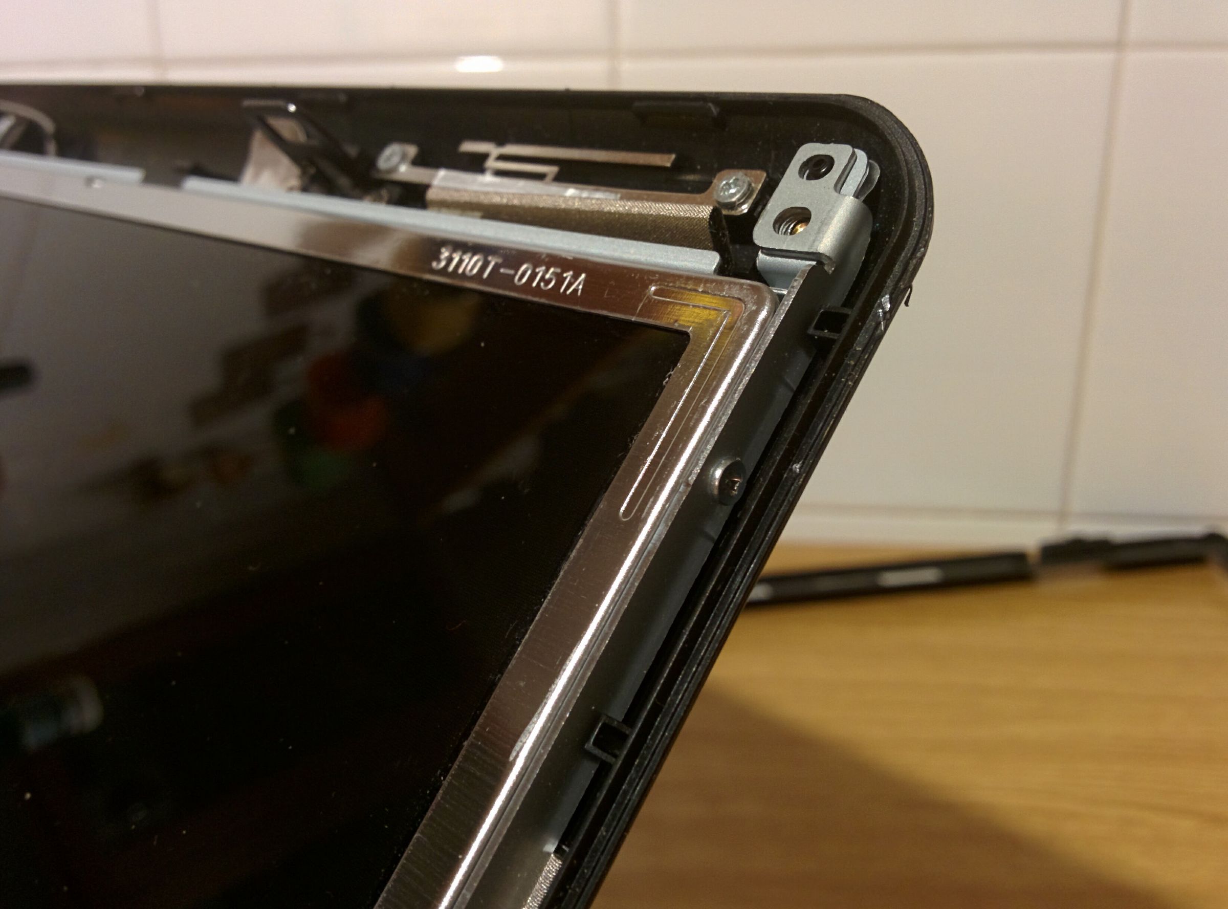 External Monitor From Broken Laptop : 7 Steps - Instructables