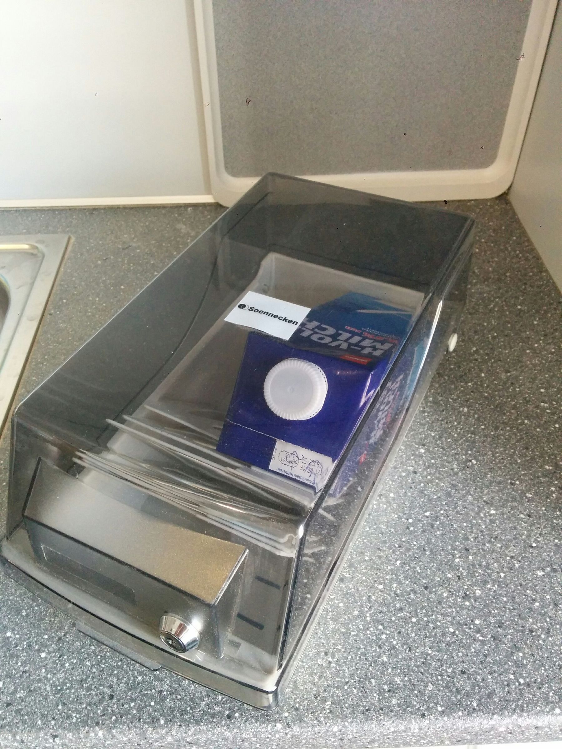 Milk Safe From 5 1/4 Floppy Disc Container - Instructables