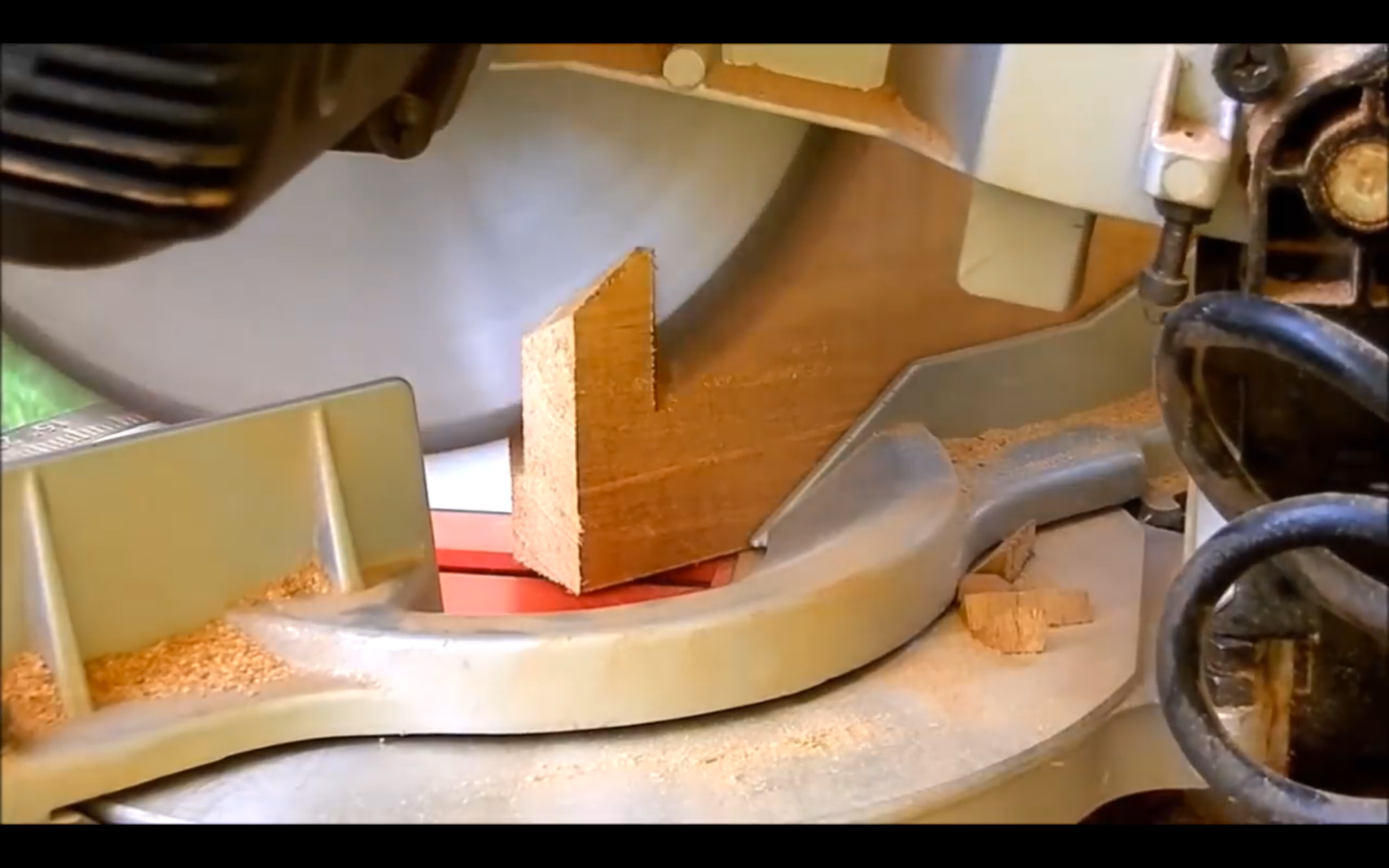 Telephone Box K2 (Full Size) : 7 Steps (with Pictures) - Instructables