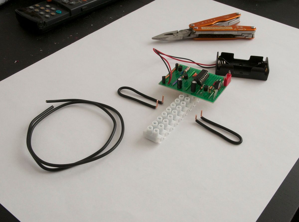 RC Circuit for a Bibberbeest / Vibrobot : 6 Steps (with Pictures) - Instructables