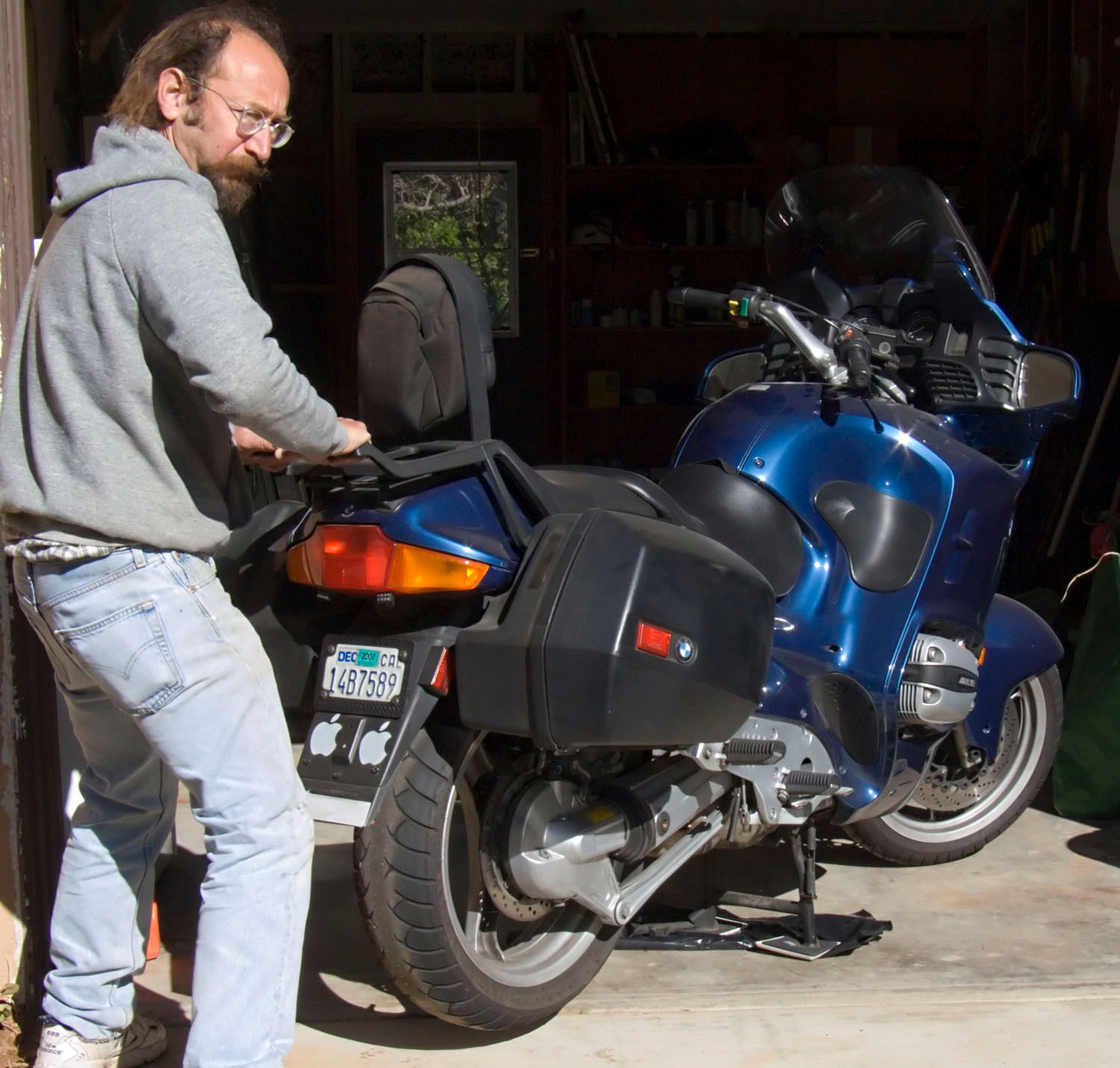 Motorcycle Faux Turntable : 11 Steps - Instructables