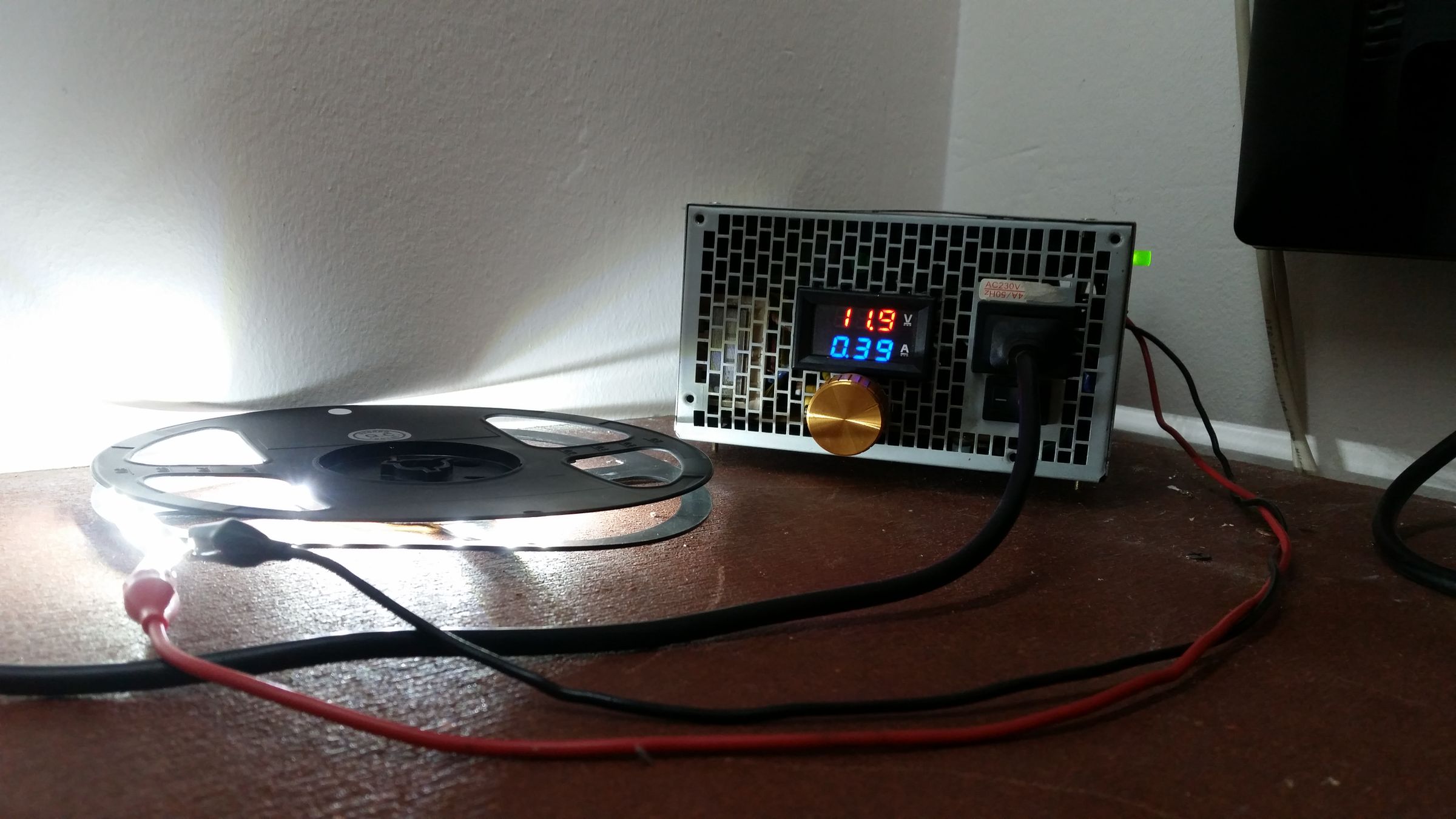 Hack an Old Pc Power Supply Into a Lab Bench Power Supply : 3 Steps ...
