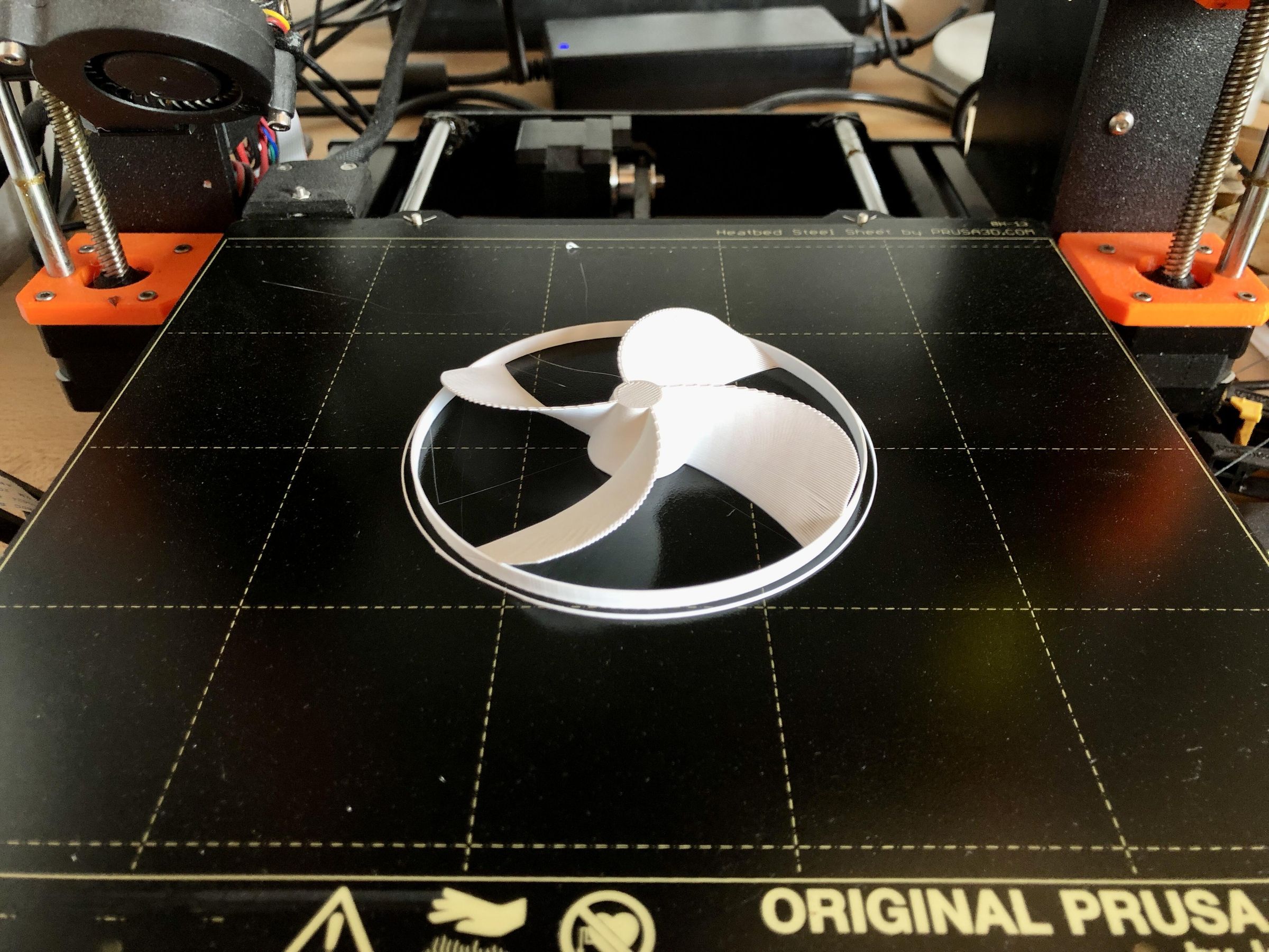 Mini Fan "Light Breeze" - Battery Powered - 3D Printed : 9 Steps (with ...