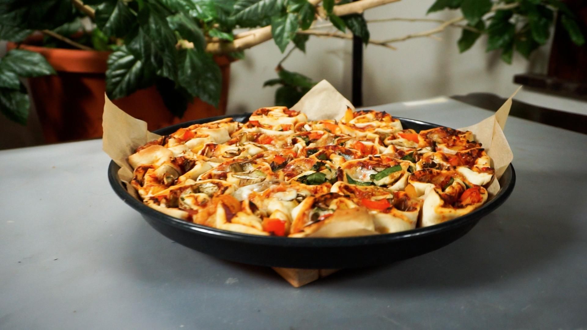 Pull-Apart Pizza Rolls : 13 Steps (with Pictures) - Instructables