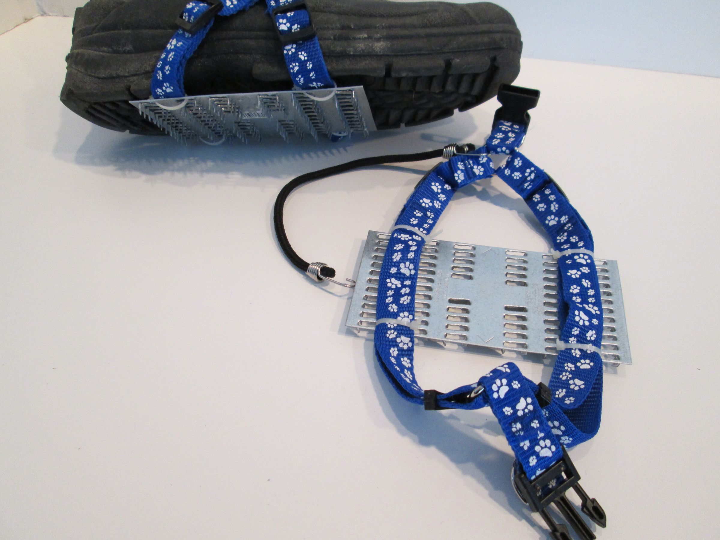 Assured Foot Ice Cleat Walkers : 5 Steps (with Pictures) - Instructables