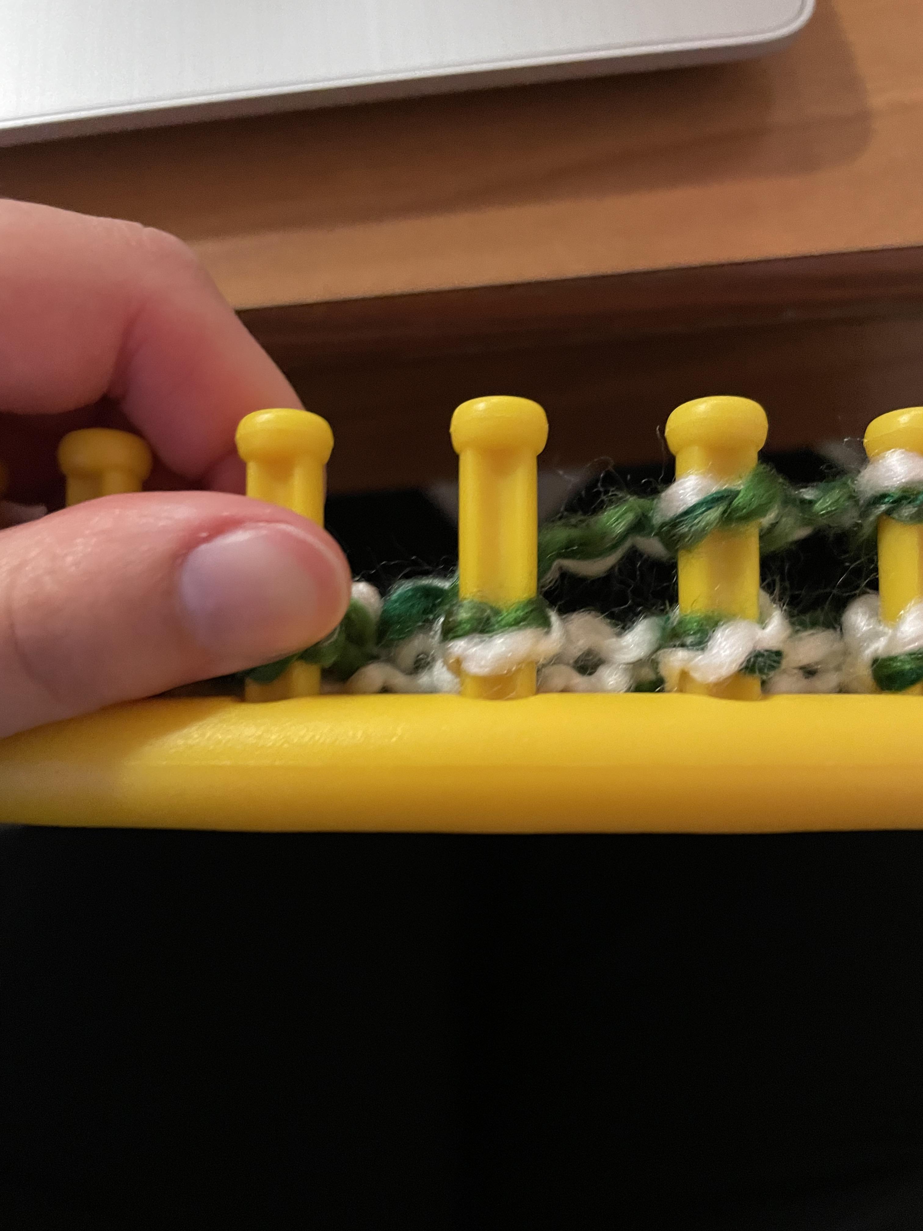 How to Make a Hat Using a Knitting Loom : 13 Steps - Instructables