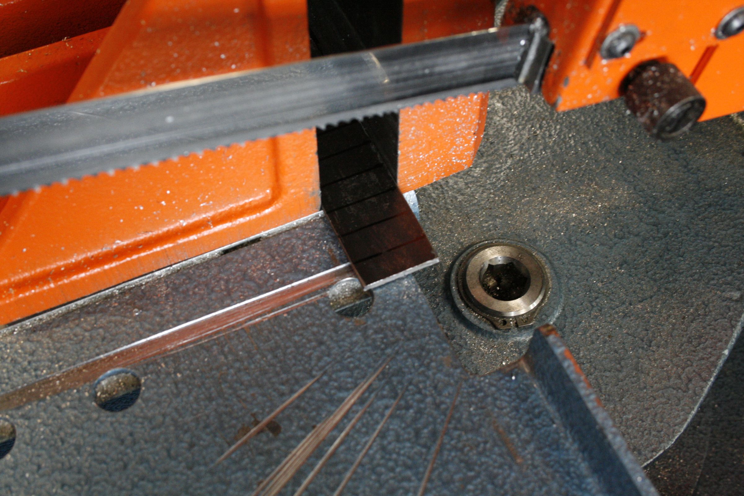 Quick-Fix Welding for a Broken BBQ Grill : 12 Steps (with Pictures ...