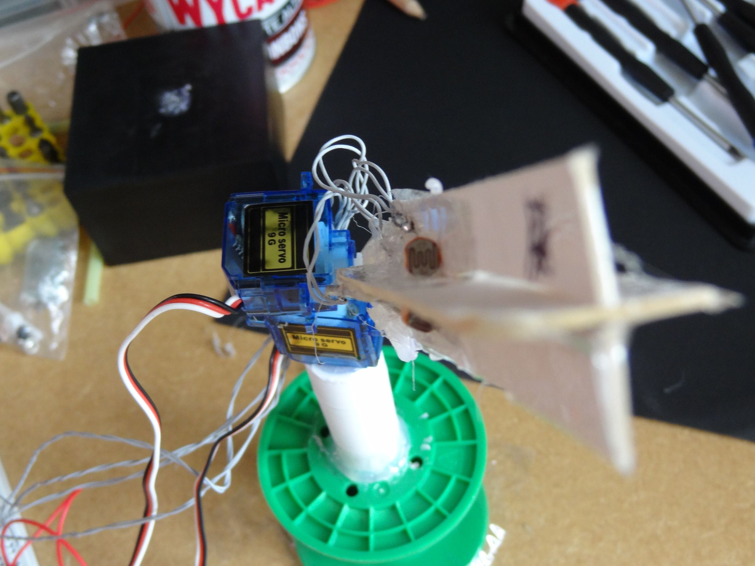 Arduino Solar Tracker : 5 Steps (with Pictures) - Instructables