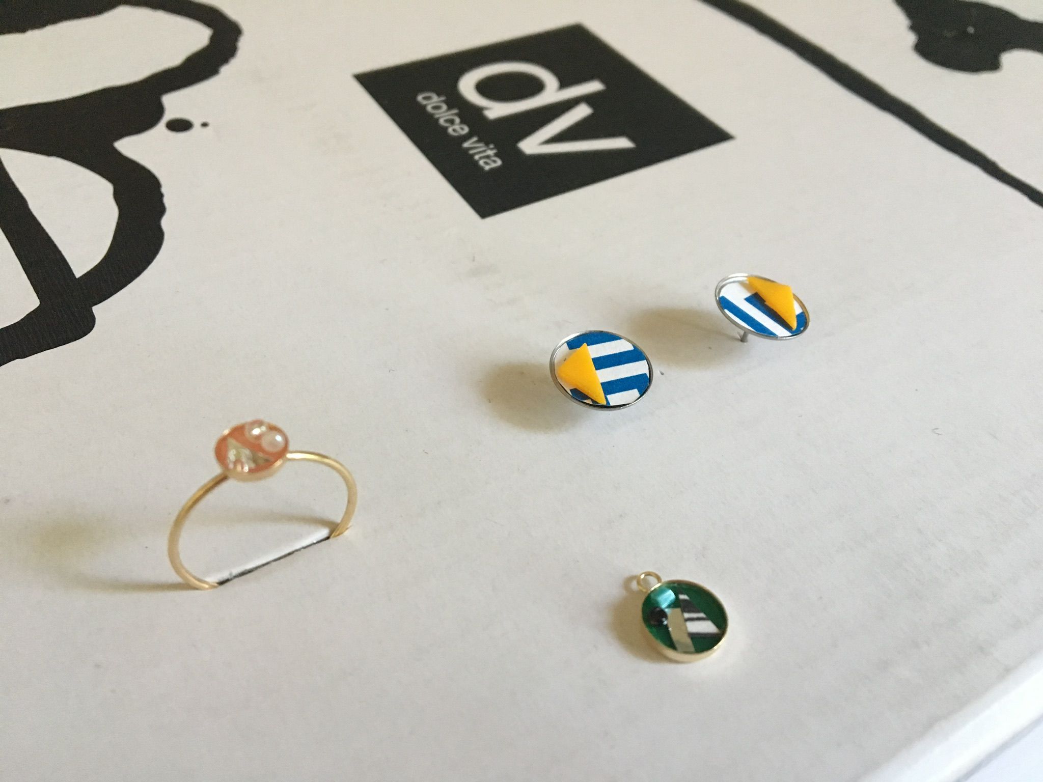 Bezel Inlay Jewelry : 4 Steps (with Pictures) - Instructables