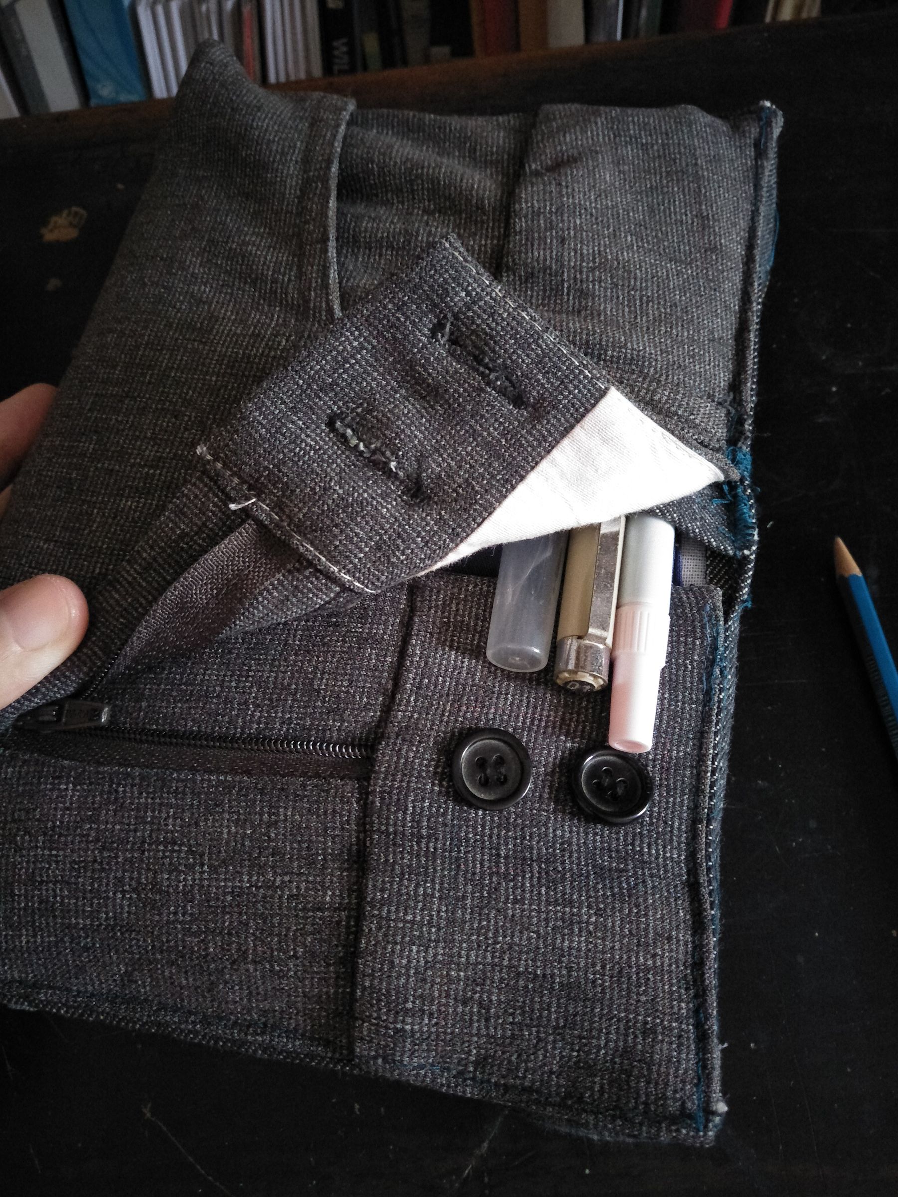 Up-cycled Sewing Kit & Tools Storage Case : 16 Steps (with Pictures ...