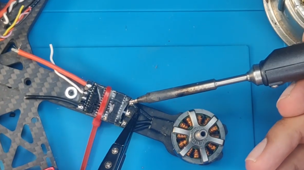 How to Build an FPV Drone (under $150)! : 16 Steps (with Pictures ...
