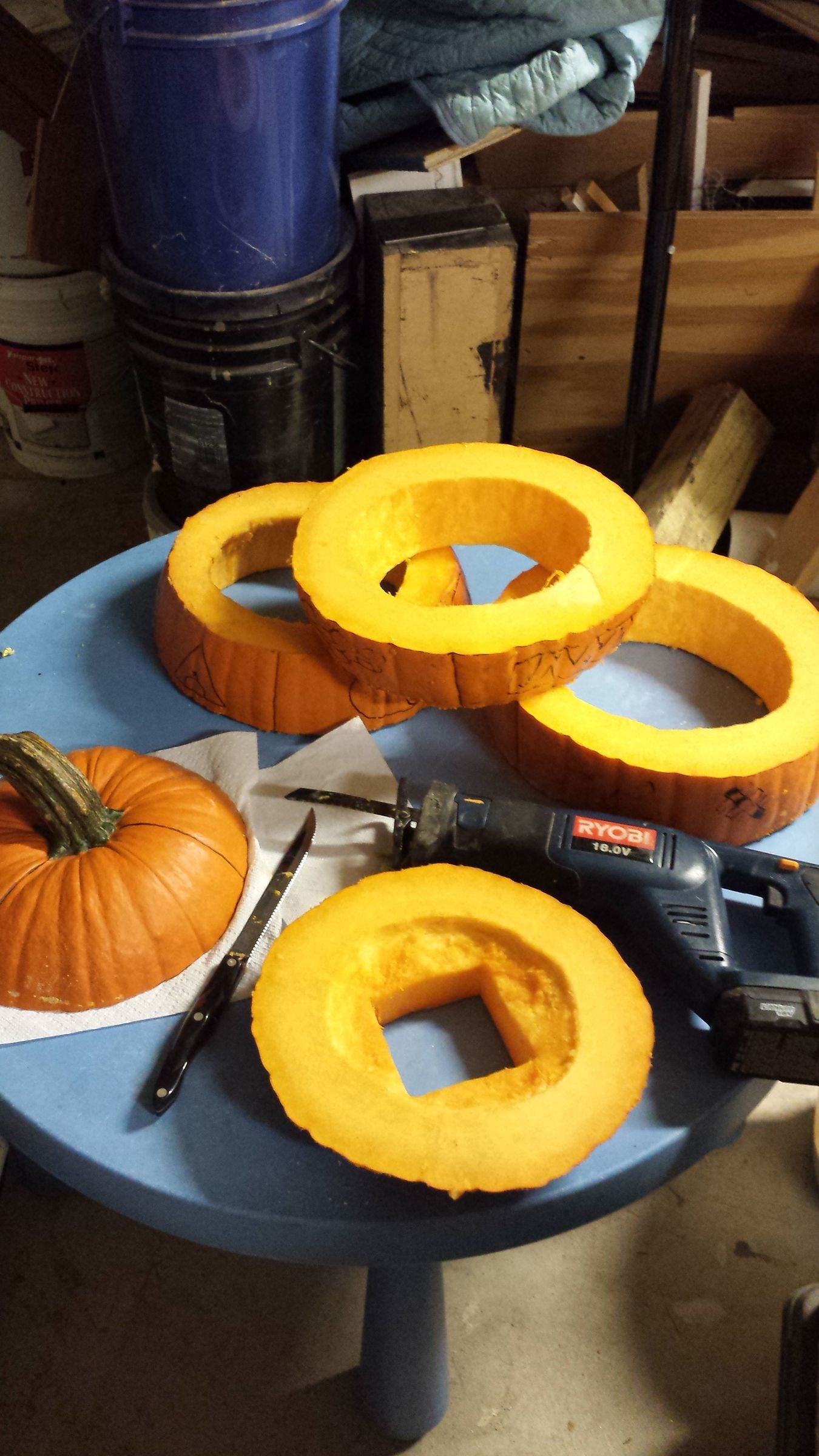 27 Faced Rotating Pumpkin : 6 Steps (with Pictures) - Instructables