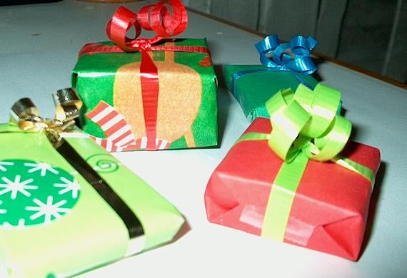 Mini Christmas Present Ornaments! : 5 Steps (with Pictures) - Instructables