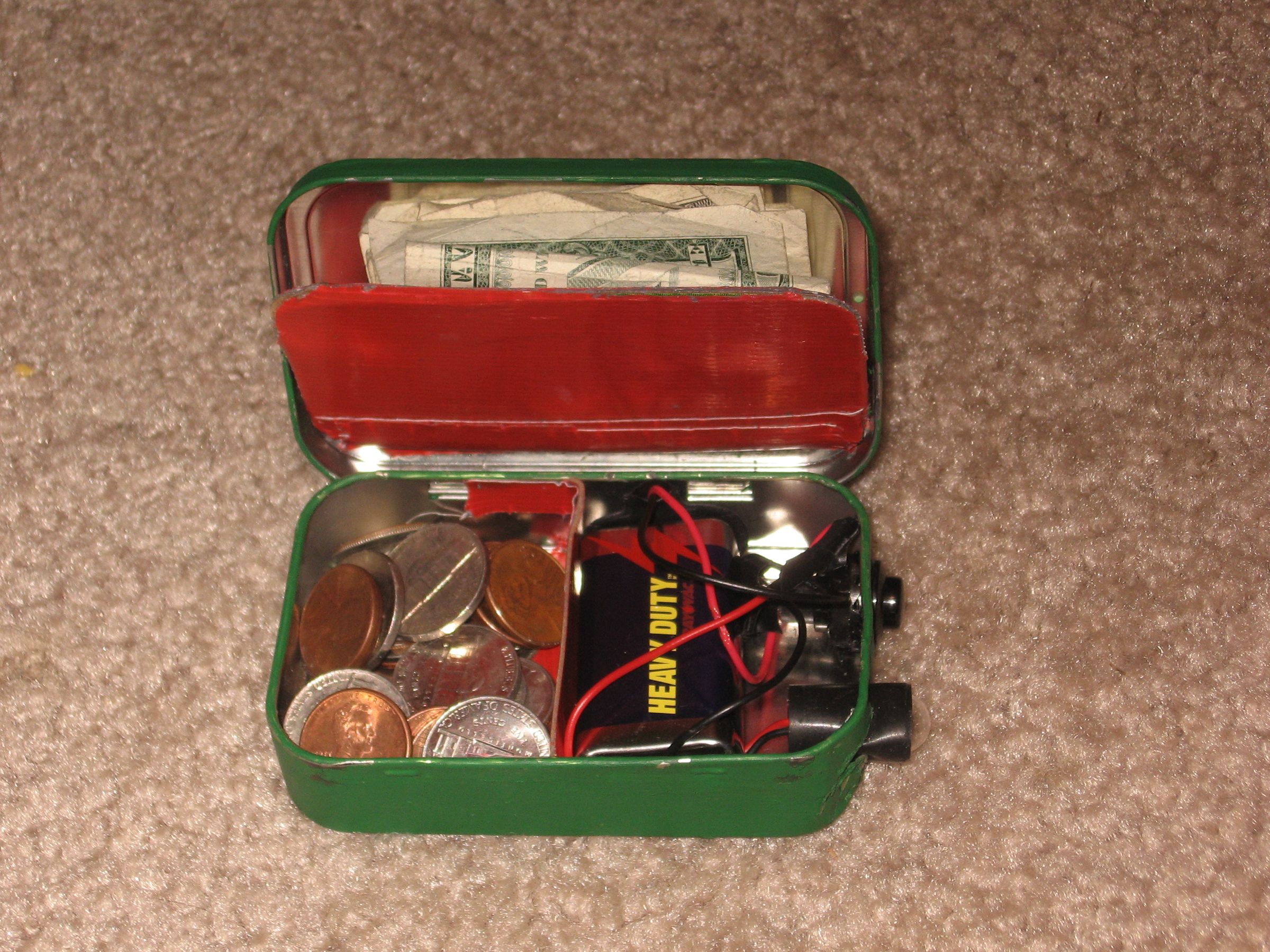 Altoids Flashlight/wallet : 6 Steps - Instructables