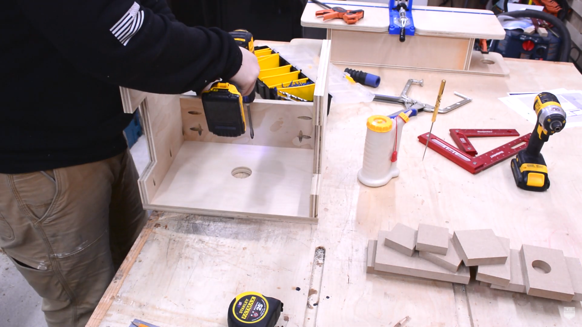 How to Build a Portable Router Table | DIY Woodworking Shop Project ...