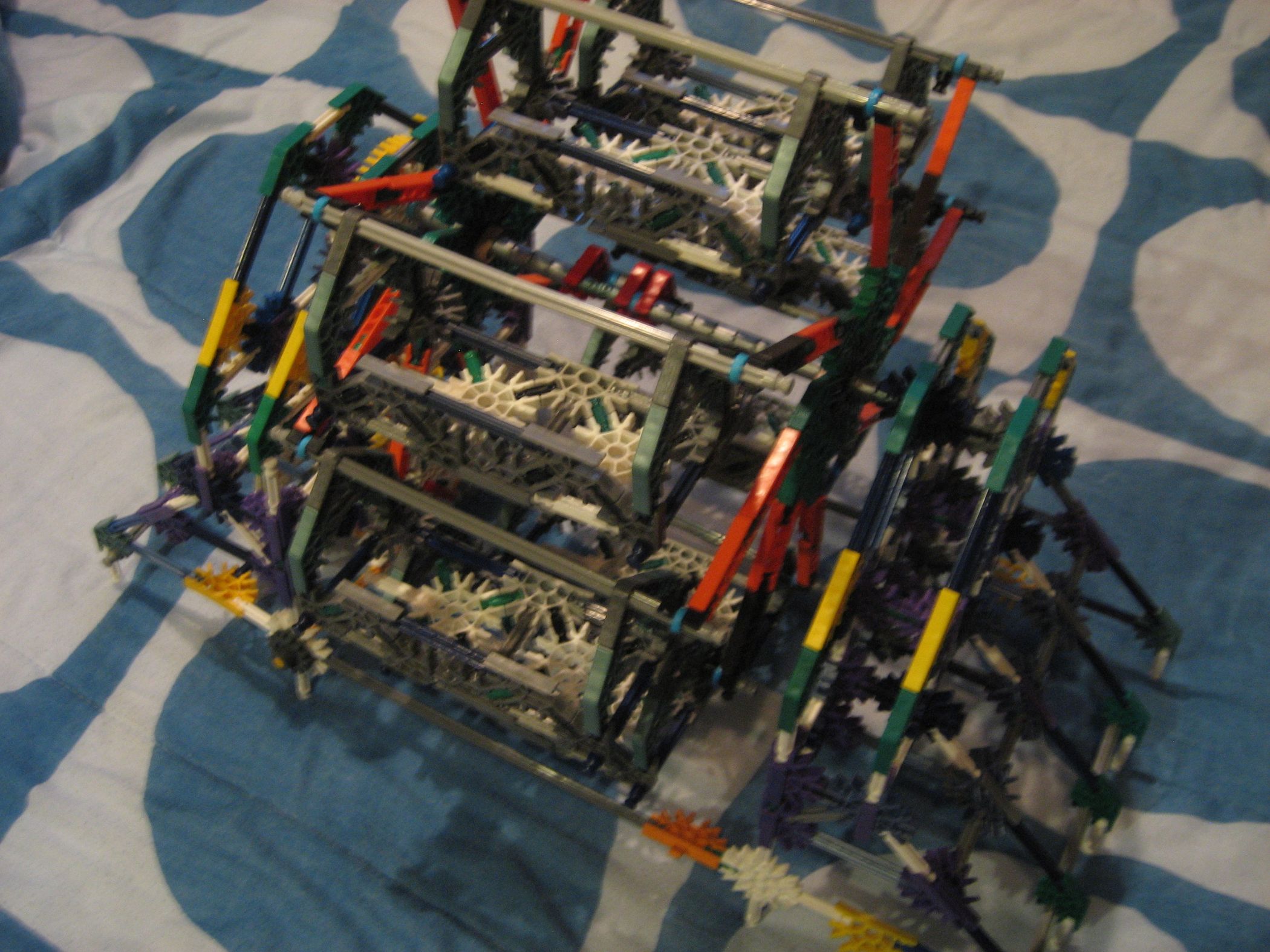 Knex Wall-E Home: Spinning Wheel : 4 Steps - Instructables