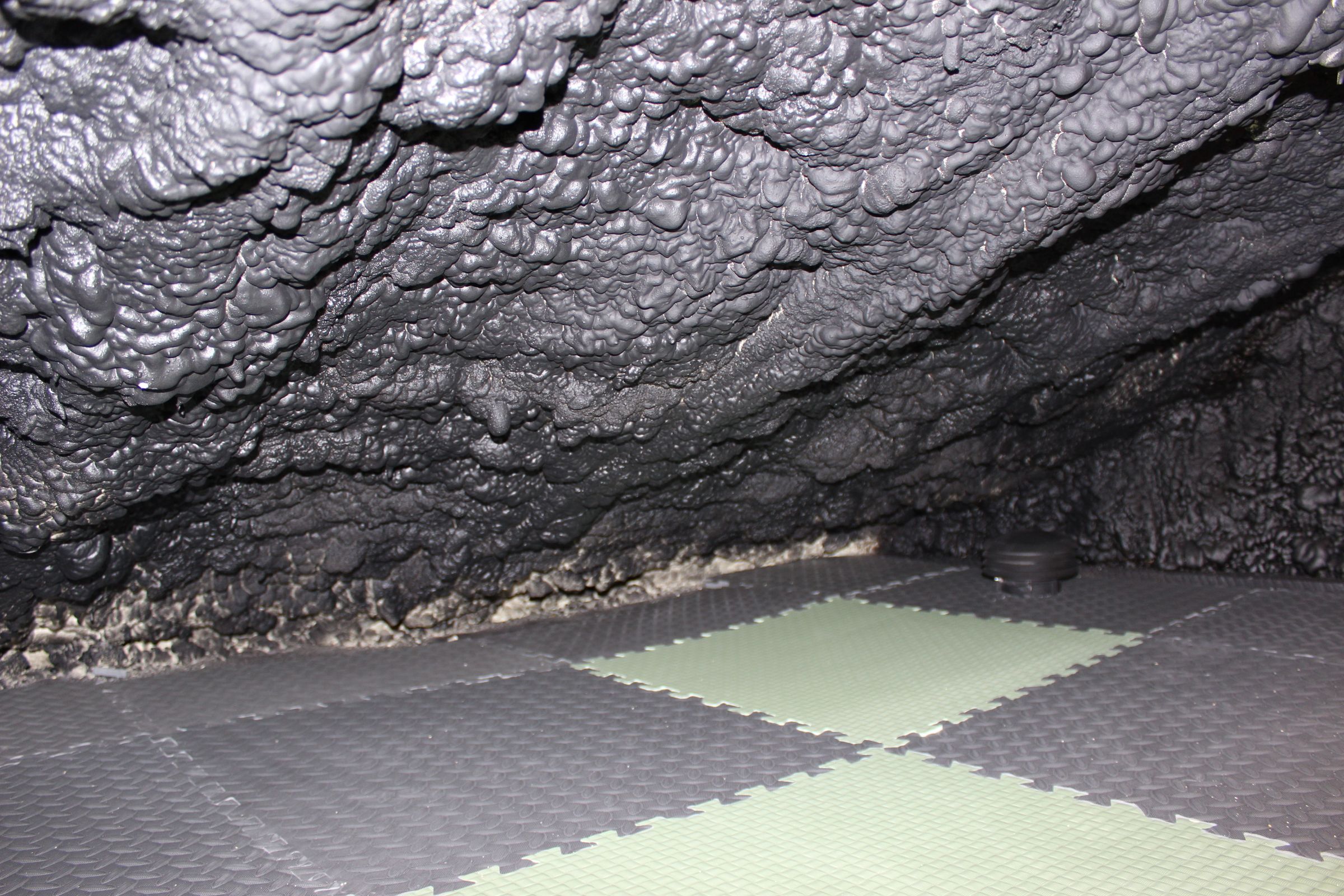 Hidden Cave / Play Room Fort : 11 Steps (with Pictures) - Instructables