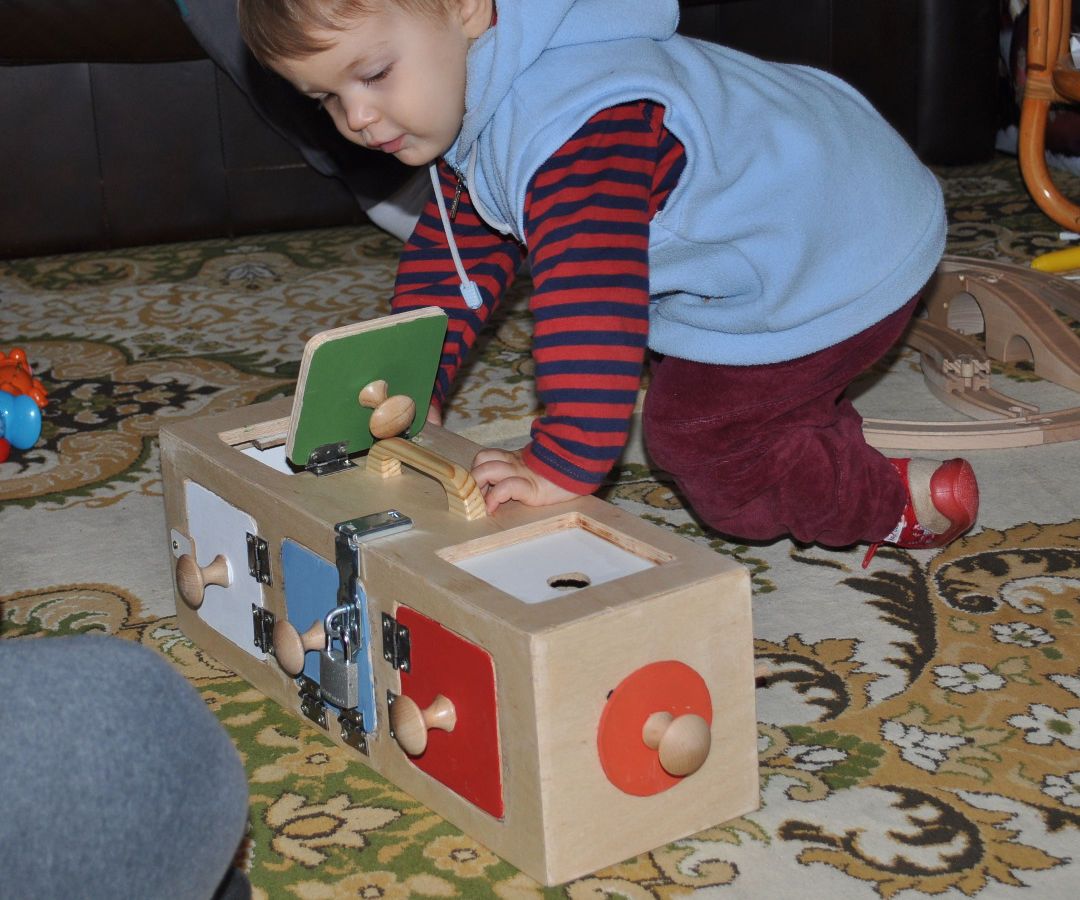 Door Box - Kids Toy (with Pictures) - Instructables