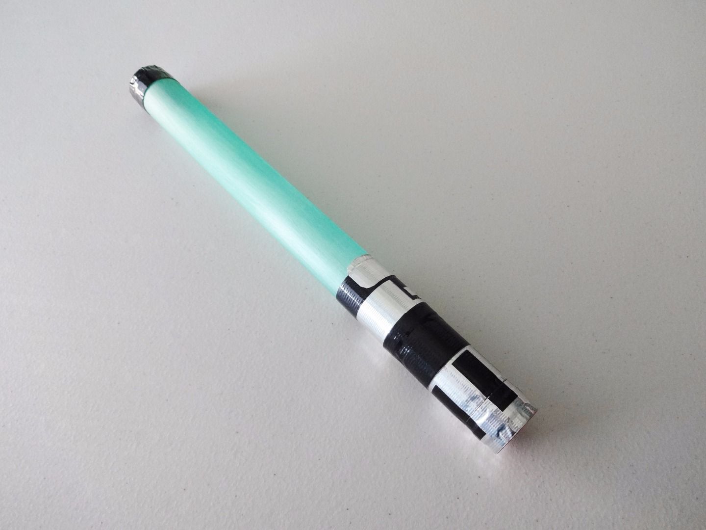 Easy $5 Lightsabers : 18 Steps (with Pictures) - Instructables